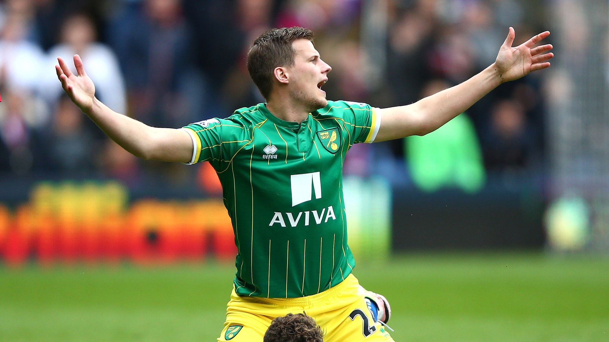 Ryan Bennett signs for Wolves | Football News | Sky Sports