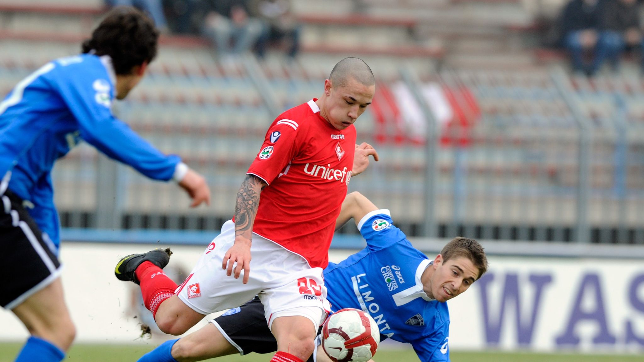 Would reported Chelsea target Radja Nainggolan suit the Premier League ...