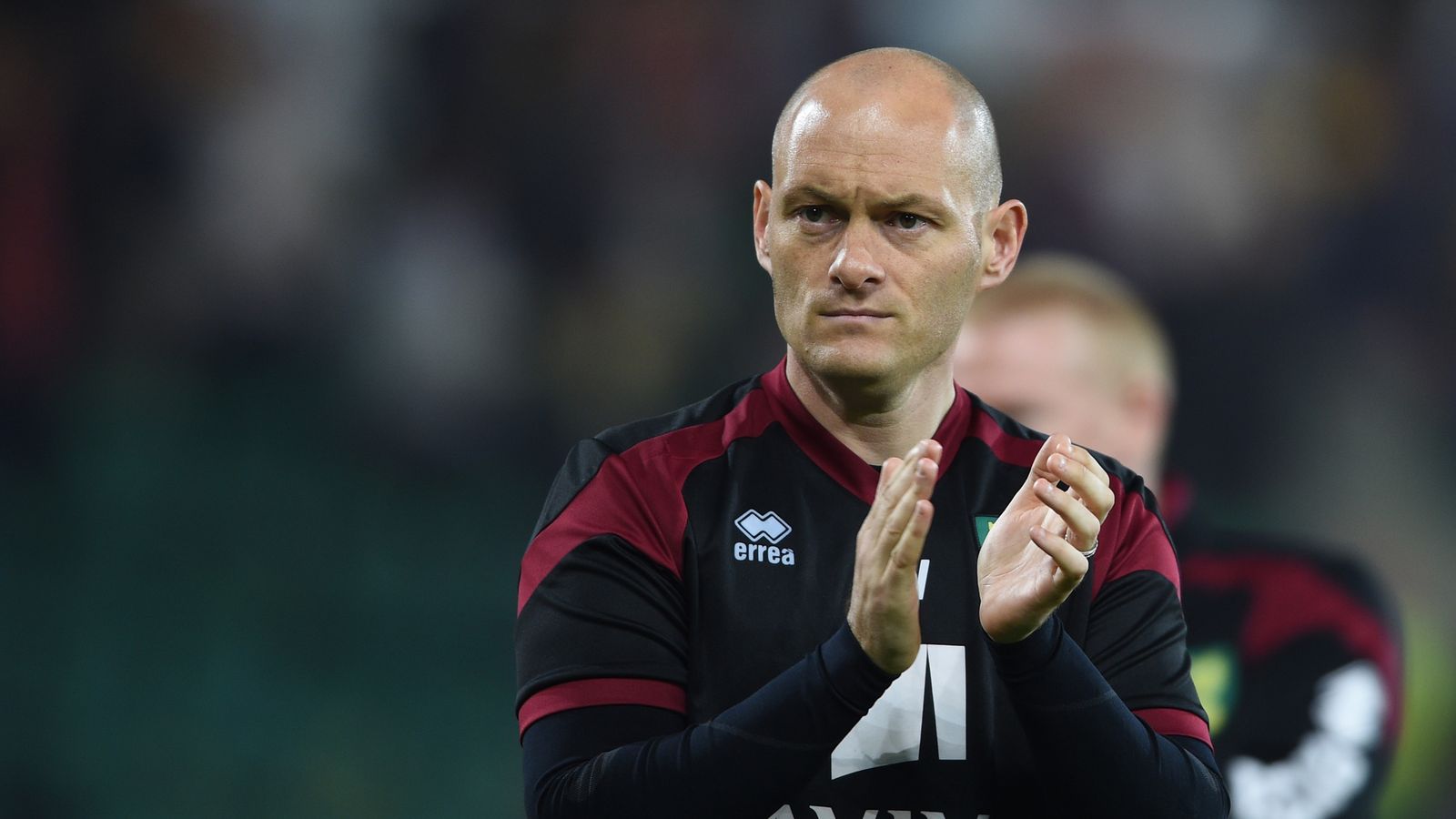 Alex Neil not surprised by Everton fans clapping 'honest' Steven ...