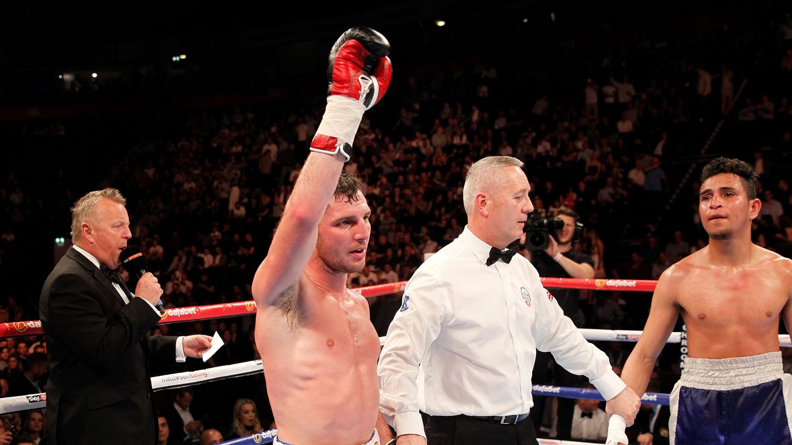 Shayne Singleton stops Adil Anwar, Tommy Coyle returns with win ...