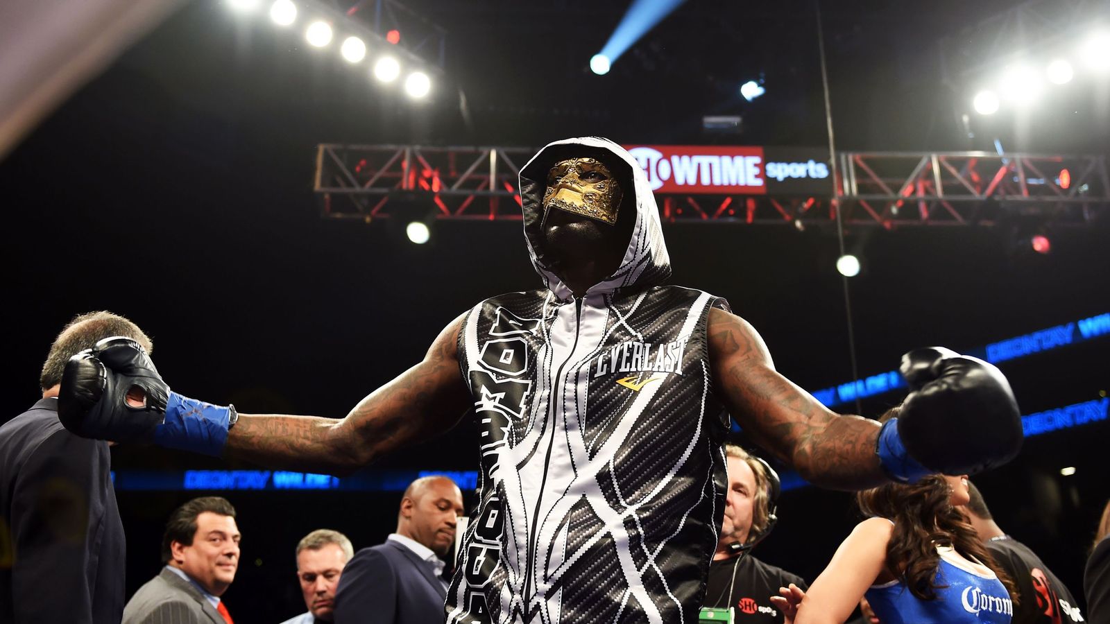 Deontay Wilder won't be studying footage of challenger Chris Arreola ...