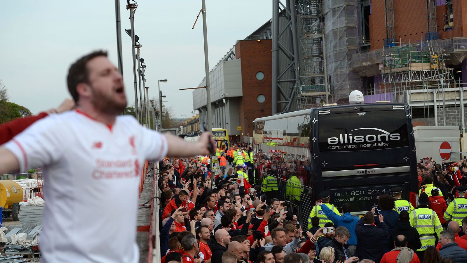 WATCH: Liverpool fans line the streets to welcome team | Football News ...