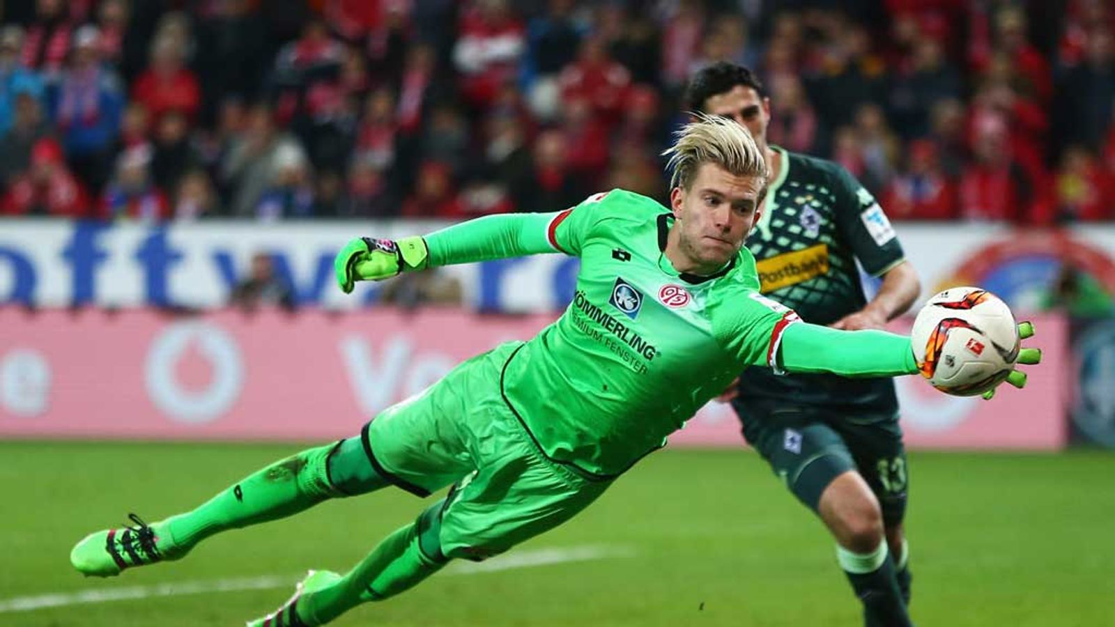 Liverpool goalkeeper Loris Karius to return to training after injury ...