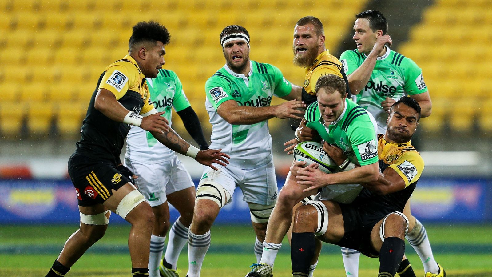 Super Rugby: Hurricanes 27-20 Highlanders | Rugby Union News | Sky Sports