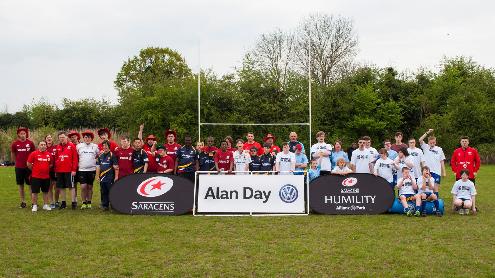 WATCH: Saracens make youngsters' dreams come true | Rugby Union News ...