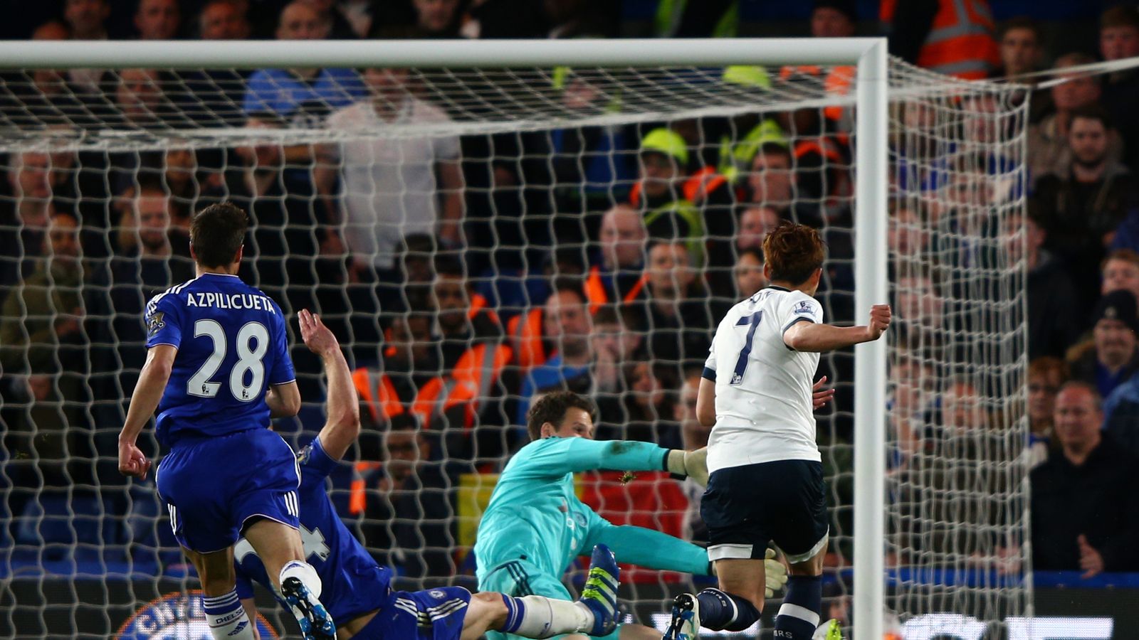 Chelsea 2 - 2 Spurs - Match Report & Highlights