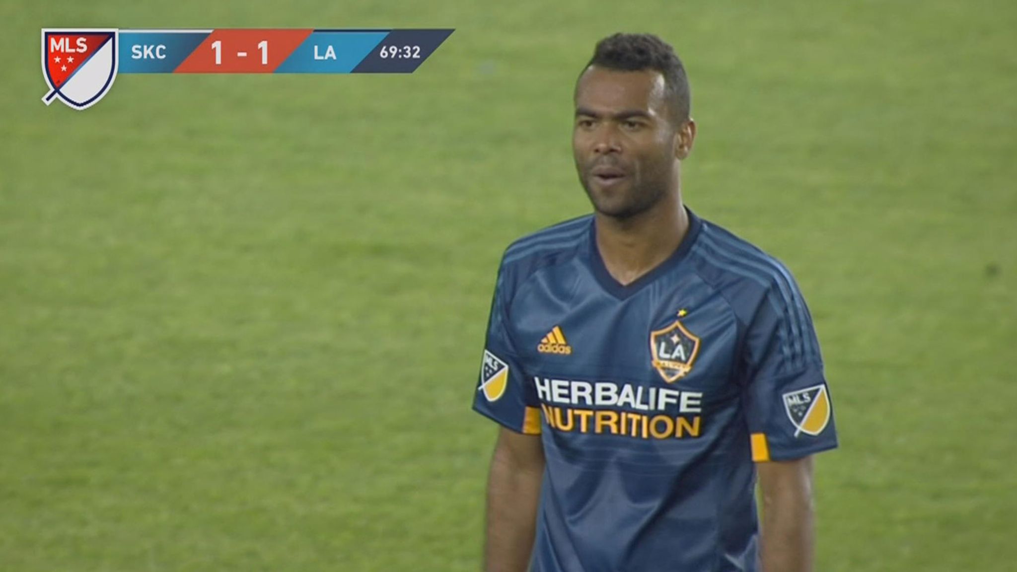Ashley Cole sees red for LA Galaxy in California Clasico | Football ...