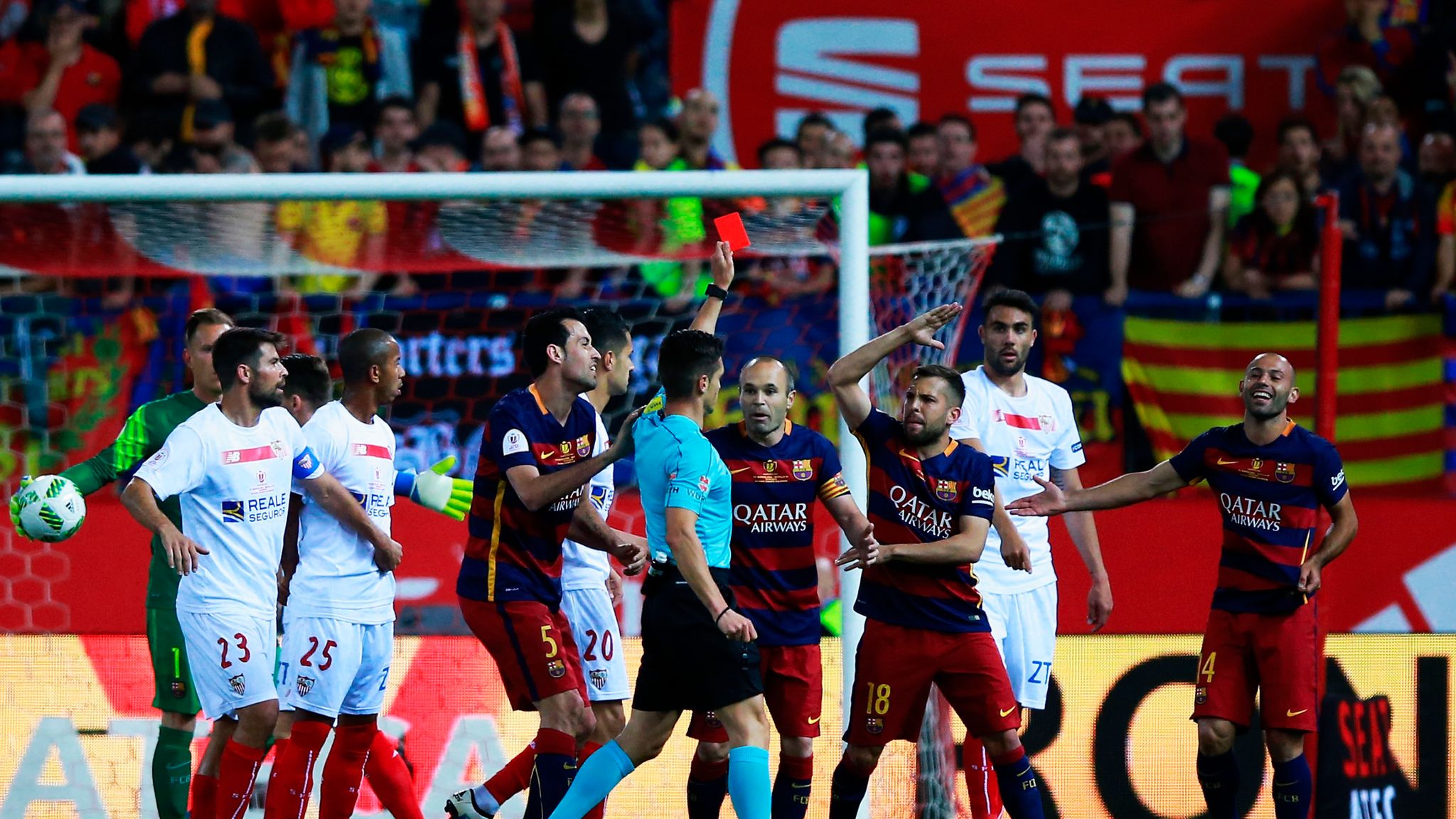 Barcelona 2 - 0 Sevilla - Match Report & Highlights