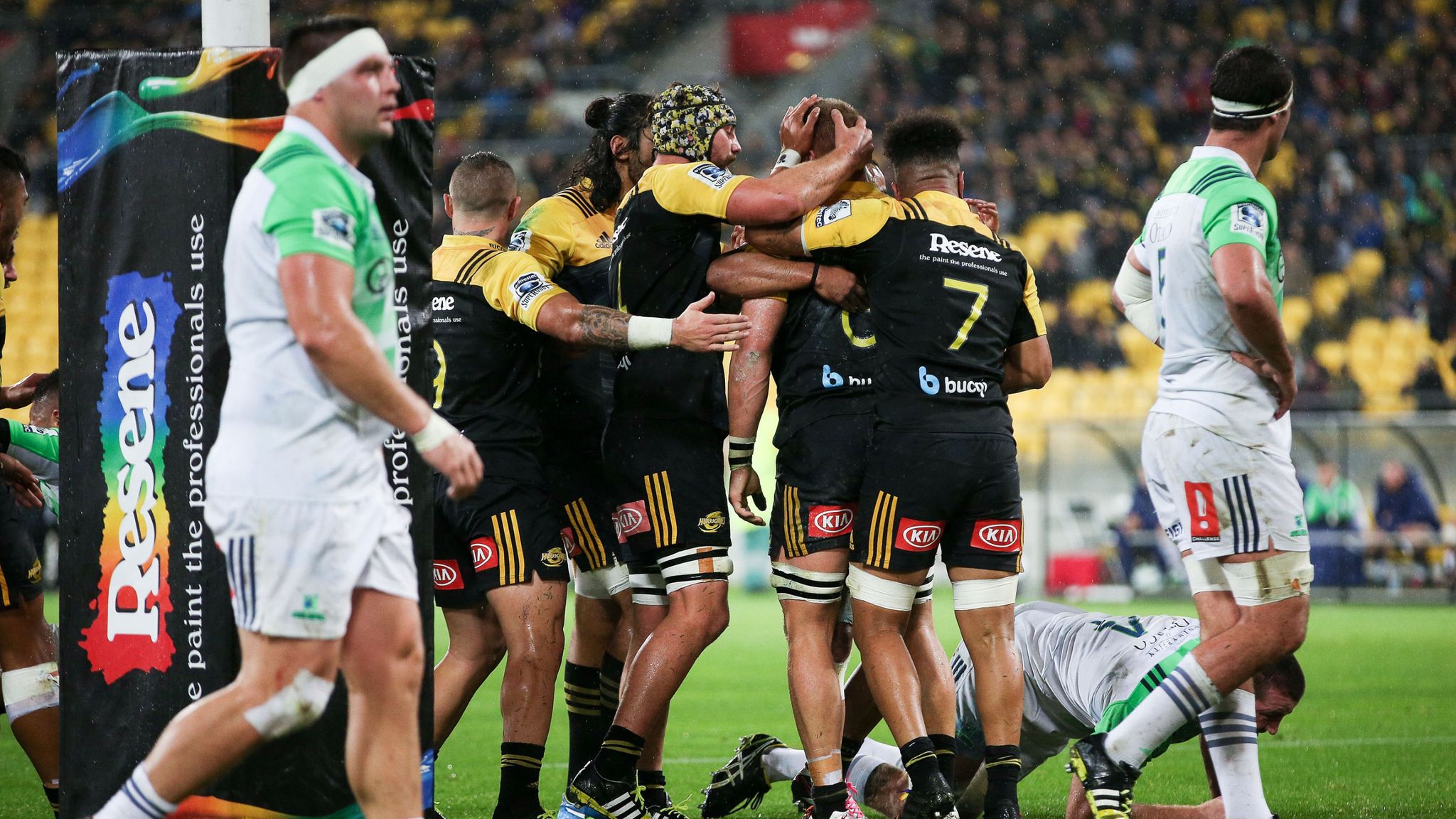 Super Rugby: Hurricanes 27-20 Highlanders | Rugby Union News | Sky Sports