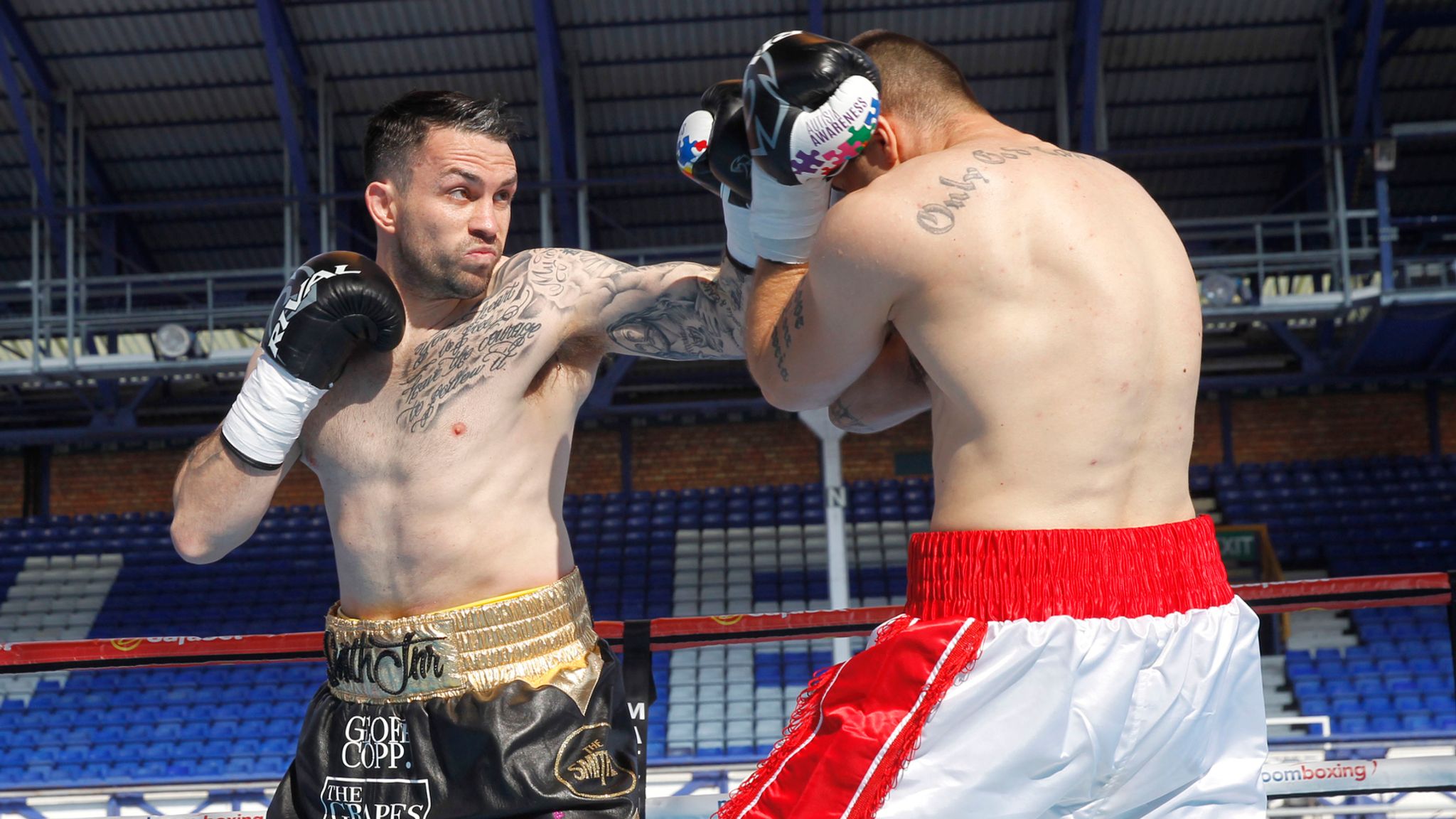 Stephen Smith, Callum Smith and Paul Smith win on Goodison Park ...
