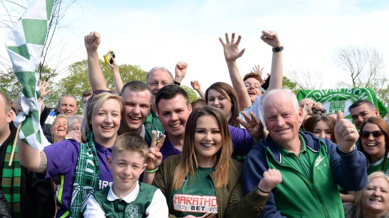 Hibernian celebrate Scottish Cup success with parade in Edinburgh ...