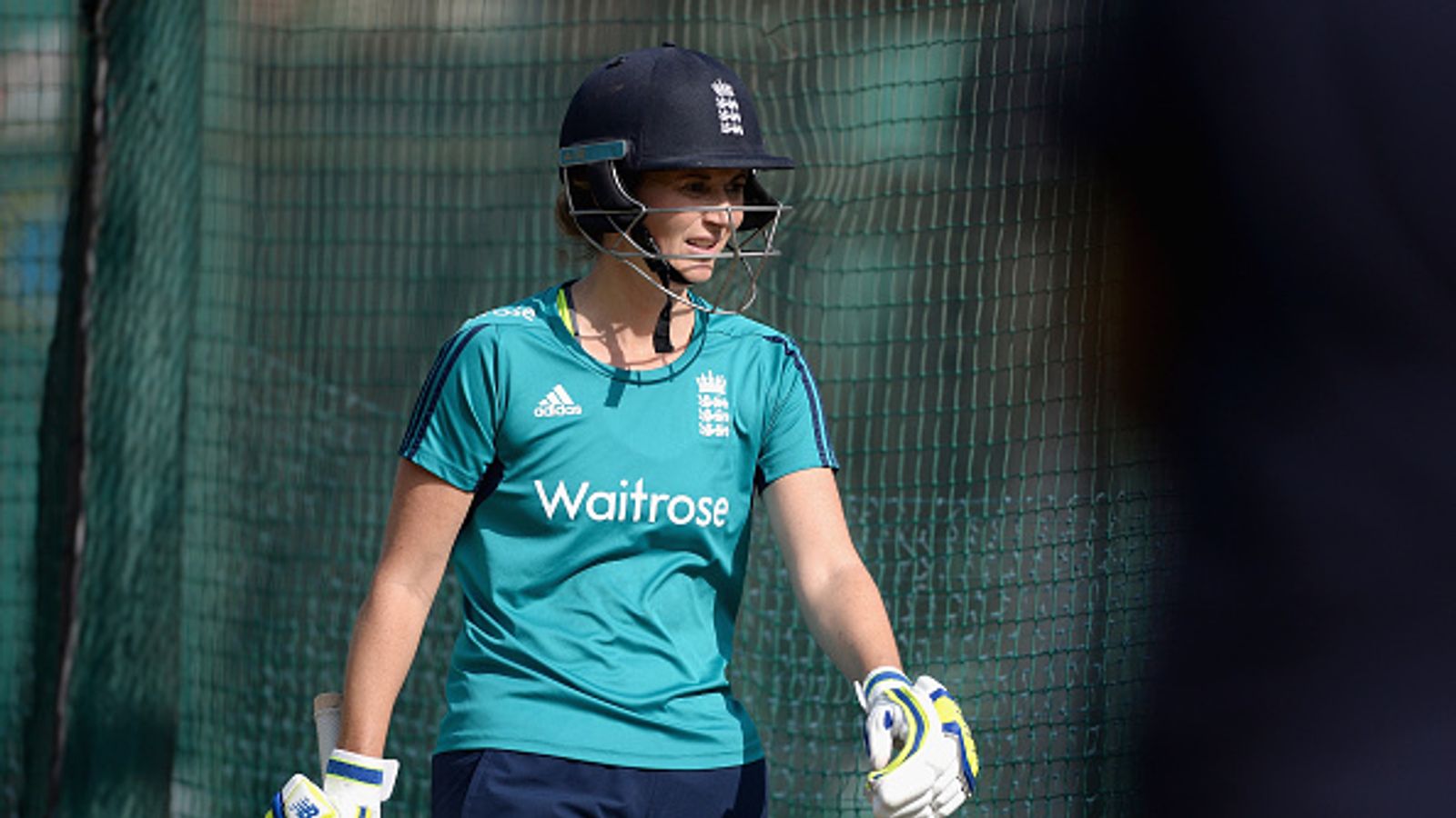 England Women's coach Mark Robinson discusses decision to replace ...