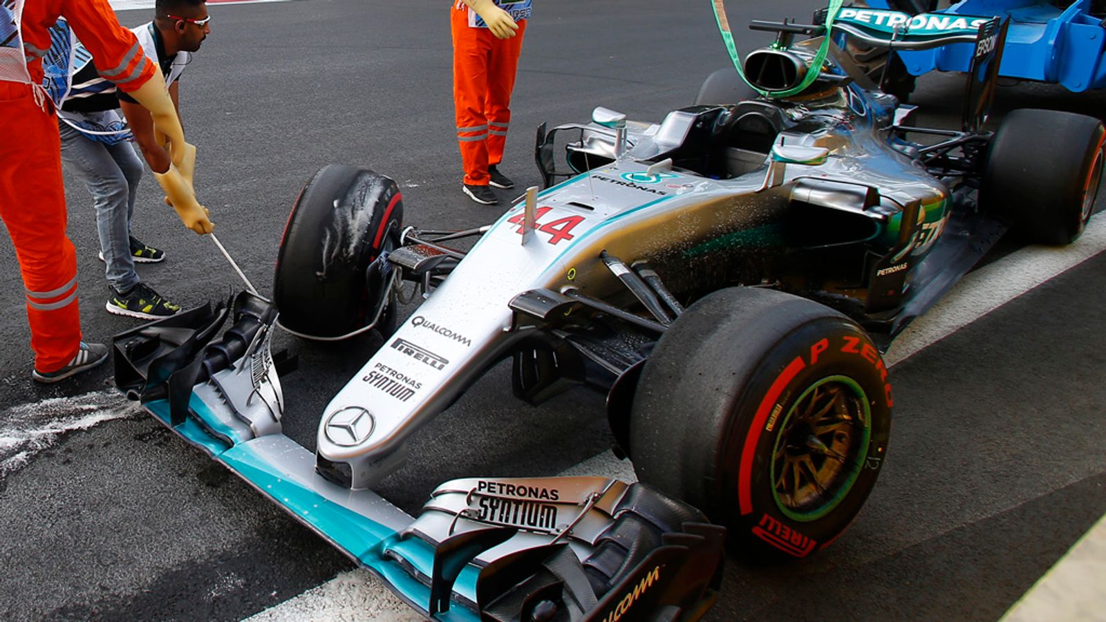 European GP qualifying: Nico Rosberg secures pole after Lewis Hamilton ...