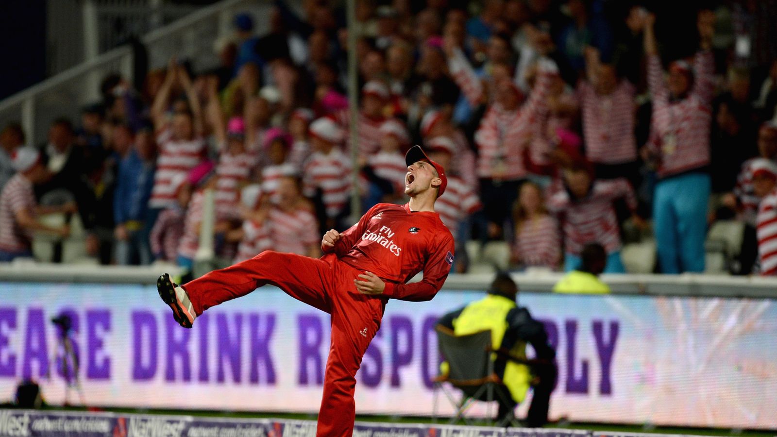 T20 Blast round-up: Liam Livingstone leads Lancashire to Roses victory ...