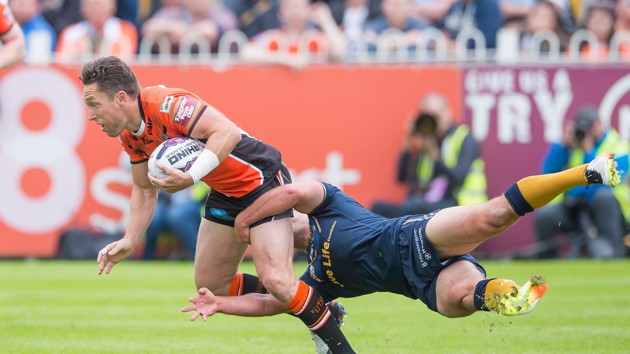 Hull FC 24-22 Castleford: Pryce stars as Hull overcome Castleford ...