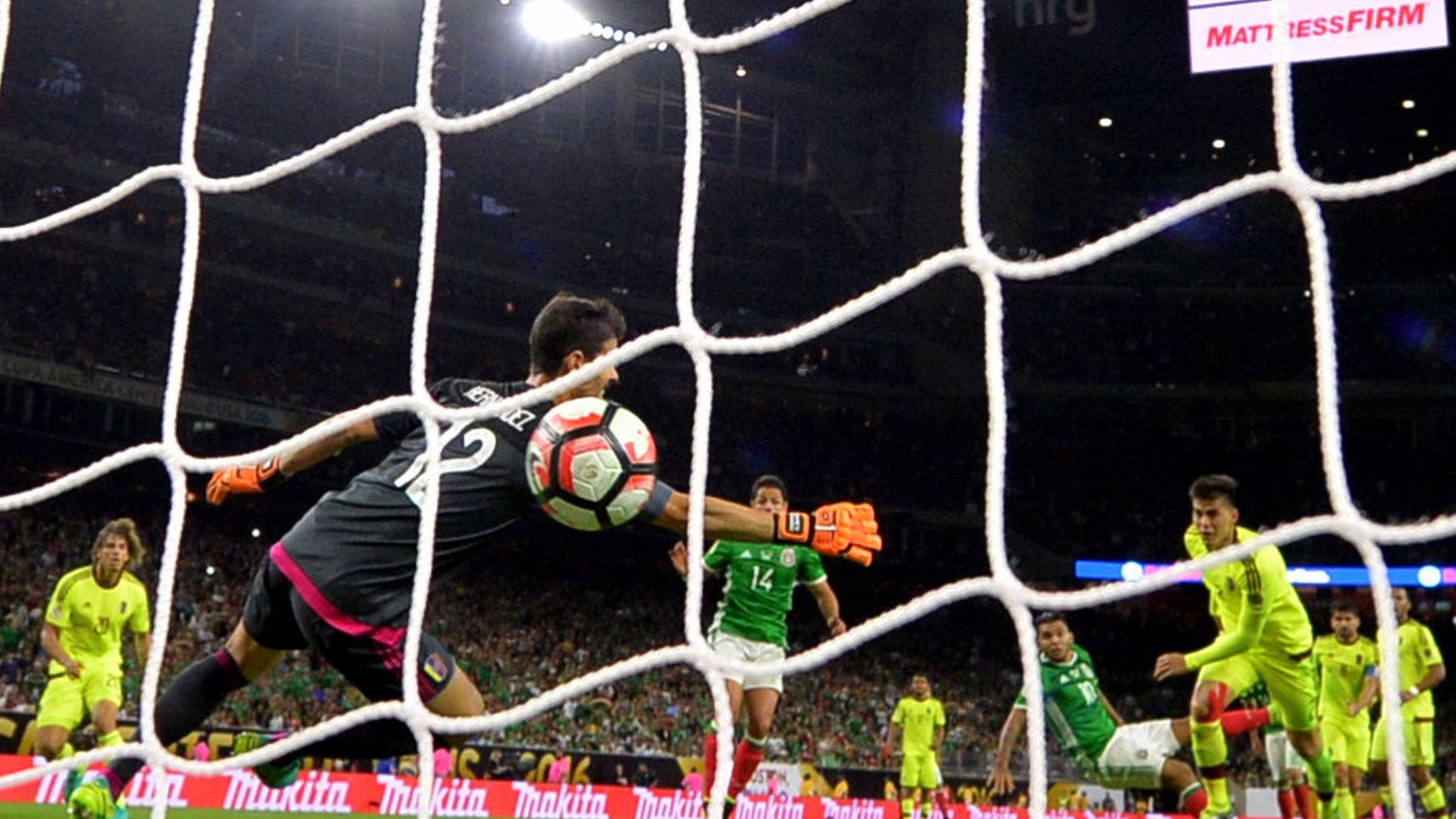 Jesus Manuel Corona scores a brilliant individual goal for Mexico in ...