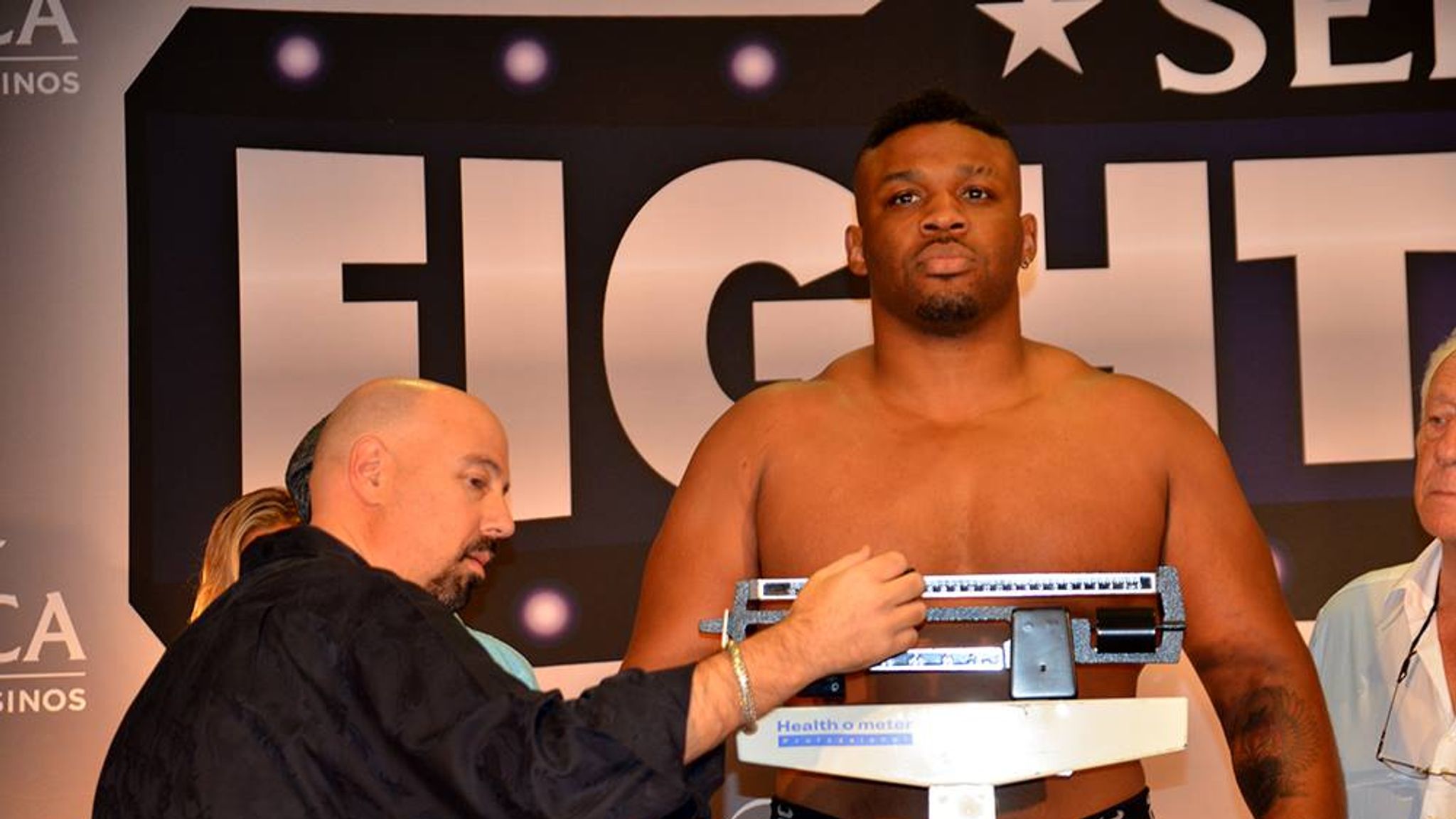 Anthony Joshua has a glass jaw and Tyson Fury can't punch, claims ...