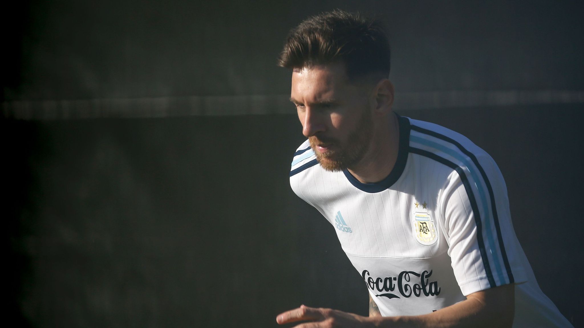 Argentina sweating on Lionel Messi's fitness ahead of Copa America ...