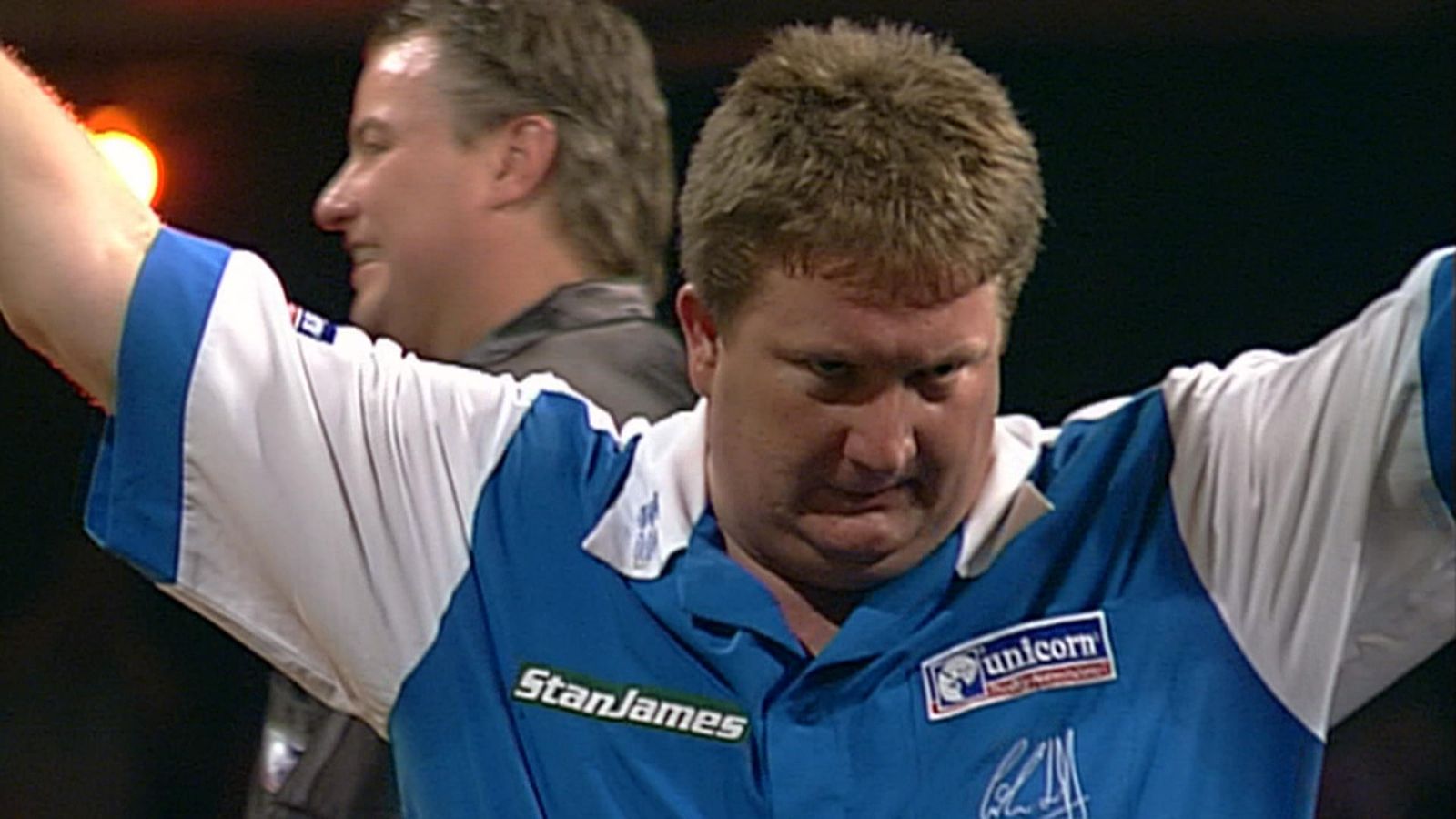 Colin Lloyd completed a superb 170 checkout to win the World Matchplay ...