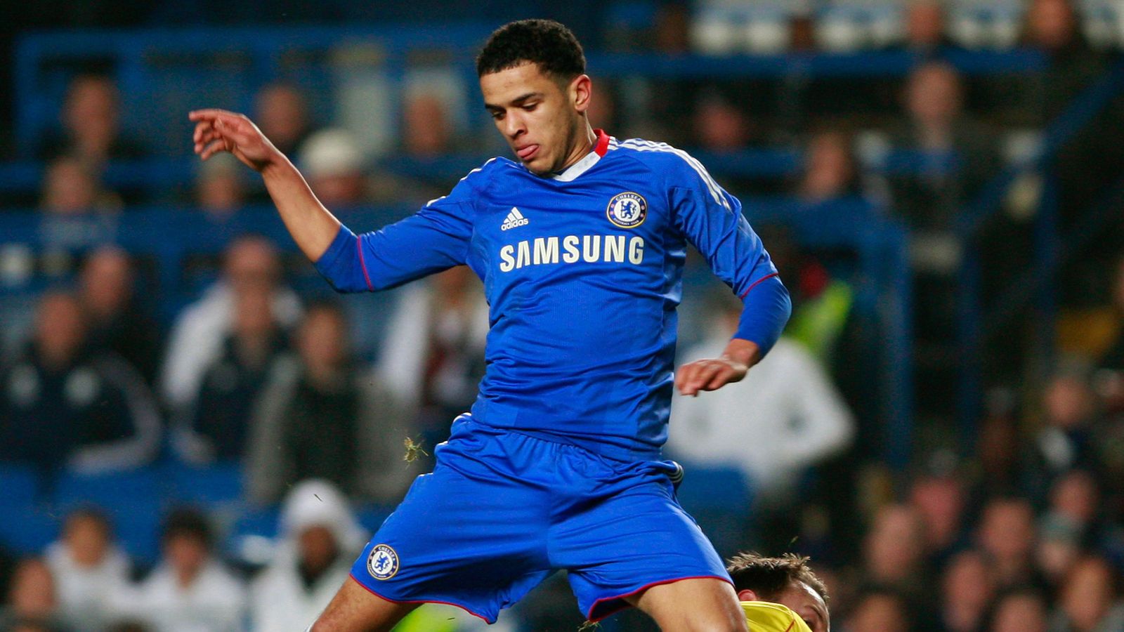 Crawley sign former Chelsea midfielder Billy Clifford | Football News ...