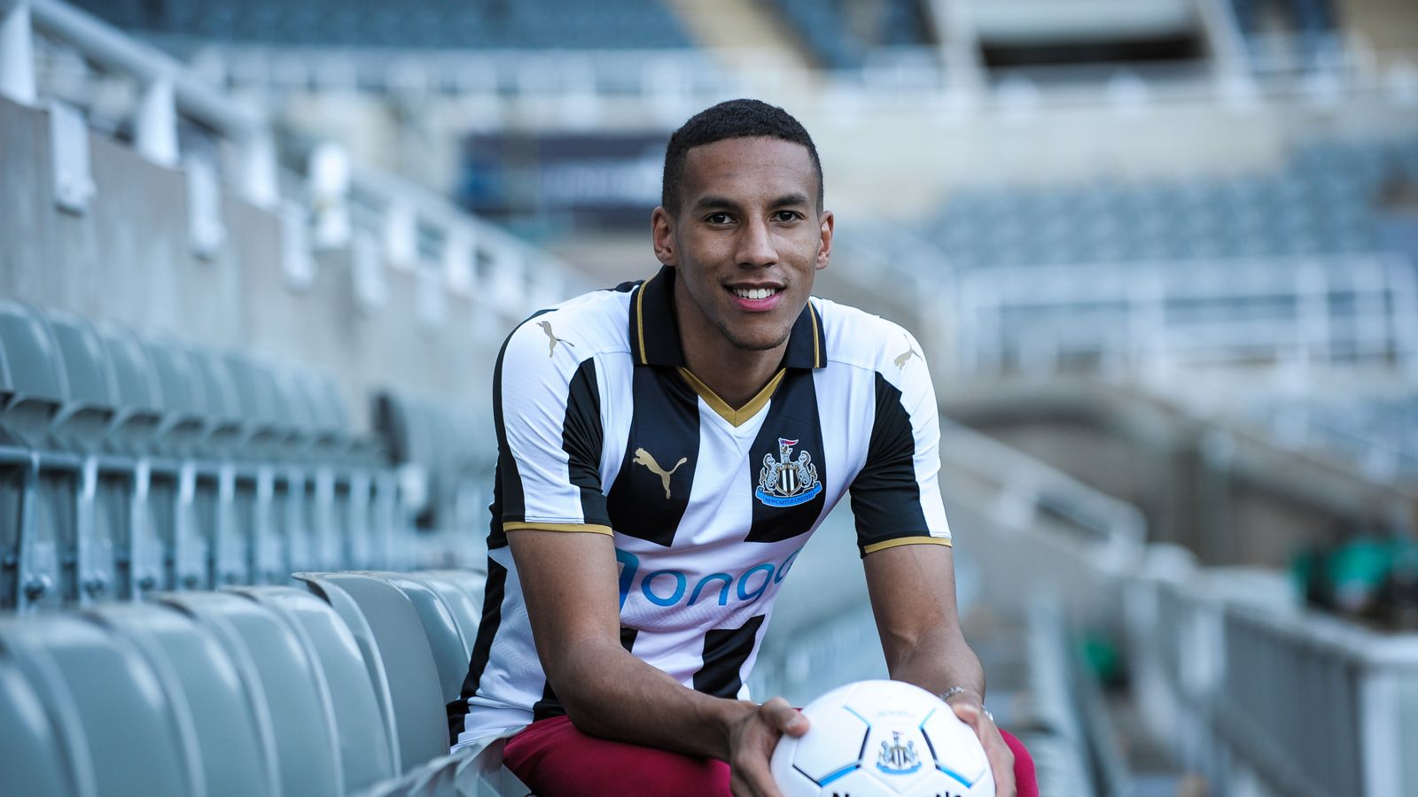 Newcastle sign Isaac Hayden from Arsenal on five-year deal | Football ...