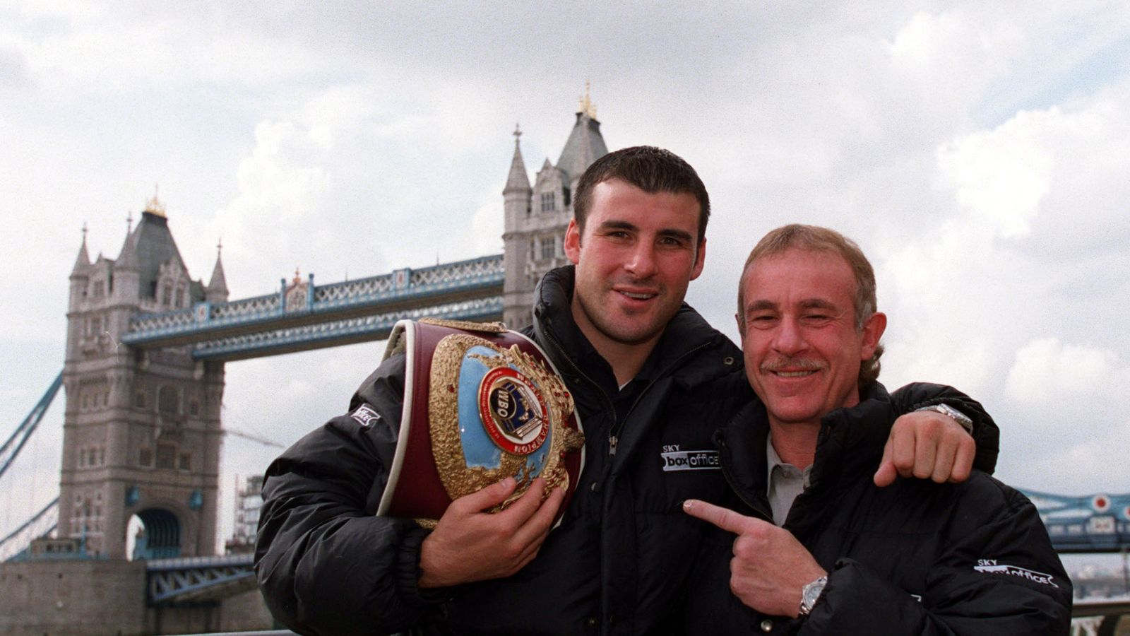 Boxing trainer Enzo Calzaghe dies aged 69 | Boxing News | Sky Sports