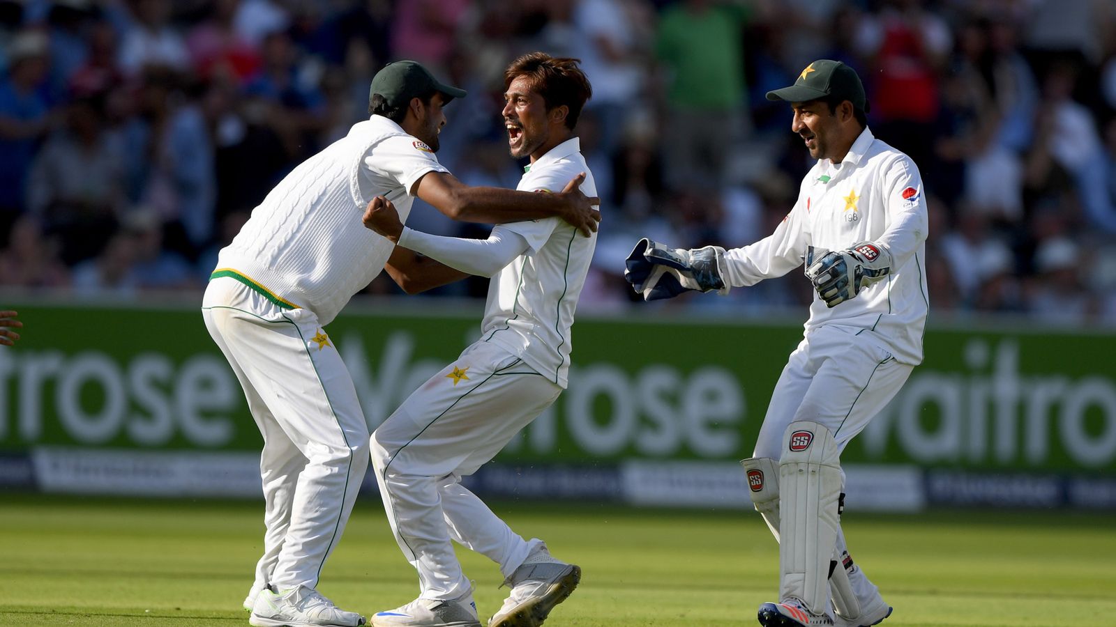 Mickey Arthur wants immediate Pakistan response against England ...