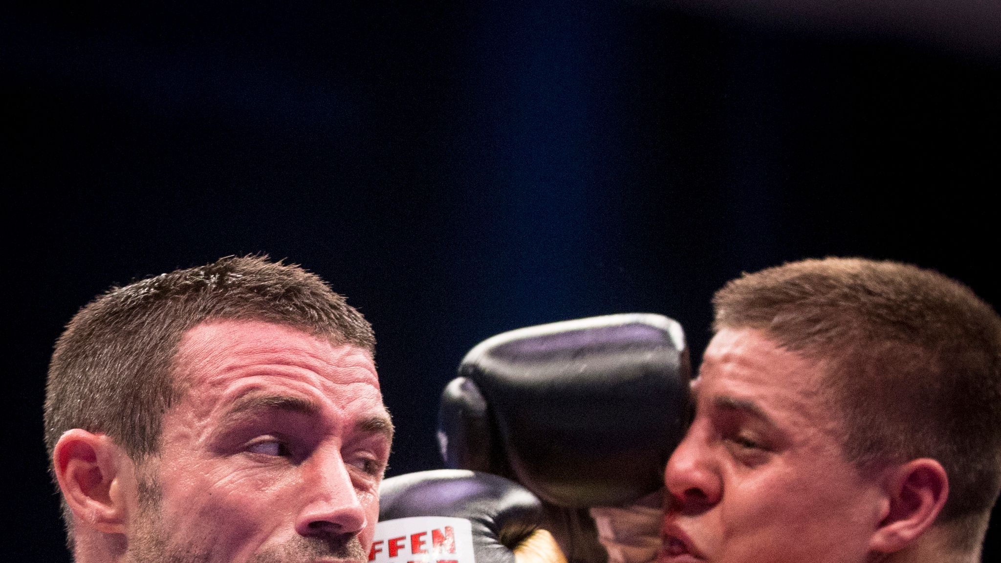 Giovanni De Carolis still world champion after draw with Tyrone Zeuge ...