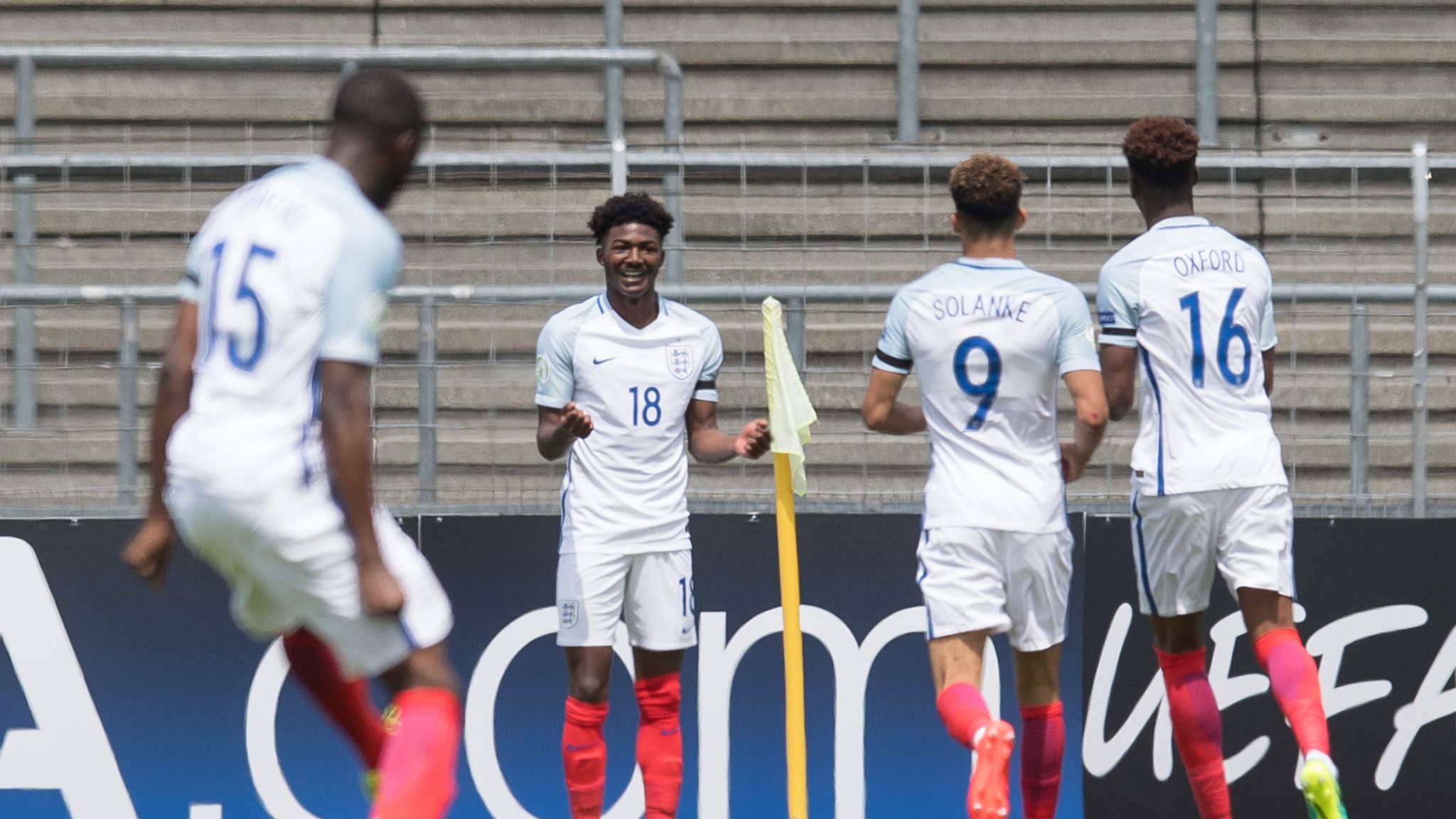 Netherlands U19s 1-2 England U19s: Young Lions reach Euro semi-finals ...