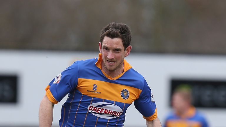 Striker Scott Vernon has joined Grimsby on a two-year deal following a ...