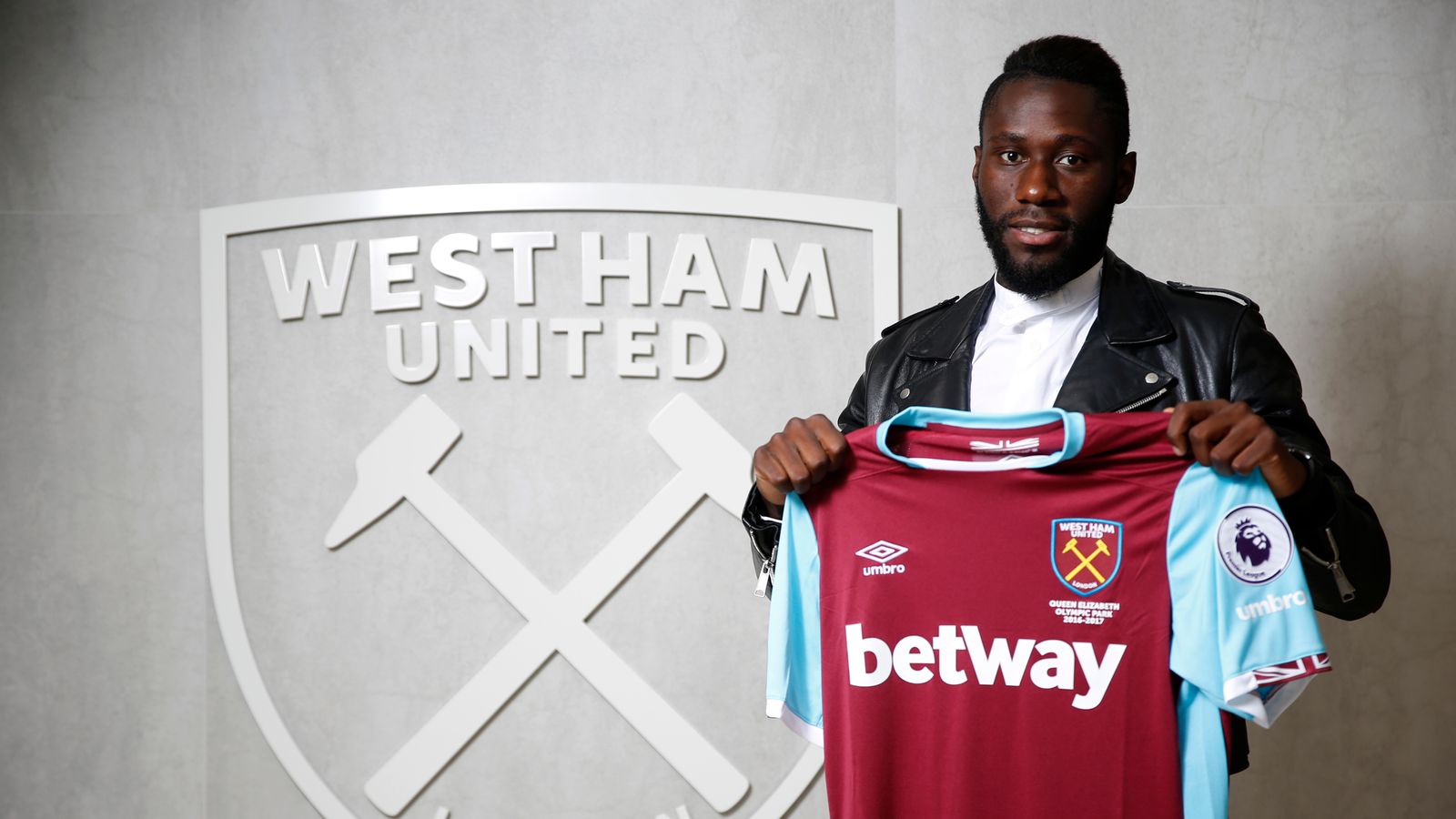 West Ham sign Arthur Masuaku from Olympiakos | Football News | Sky Sports
