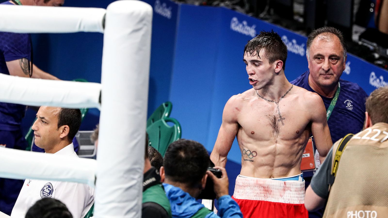 Michael Conlan suffers controversial points defeat at Rio Olympics ...