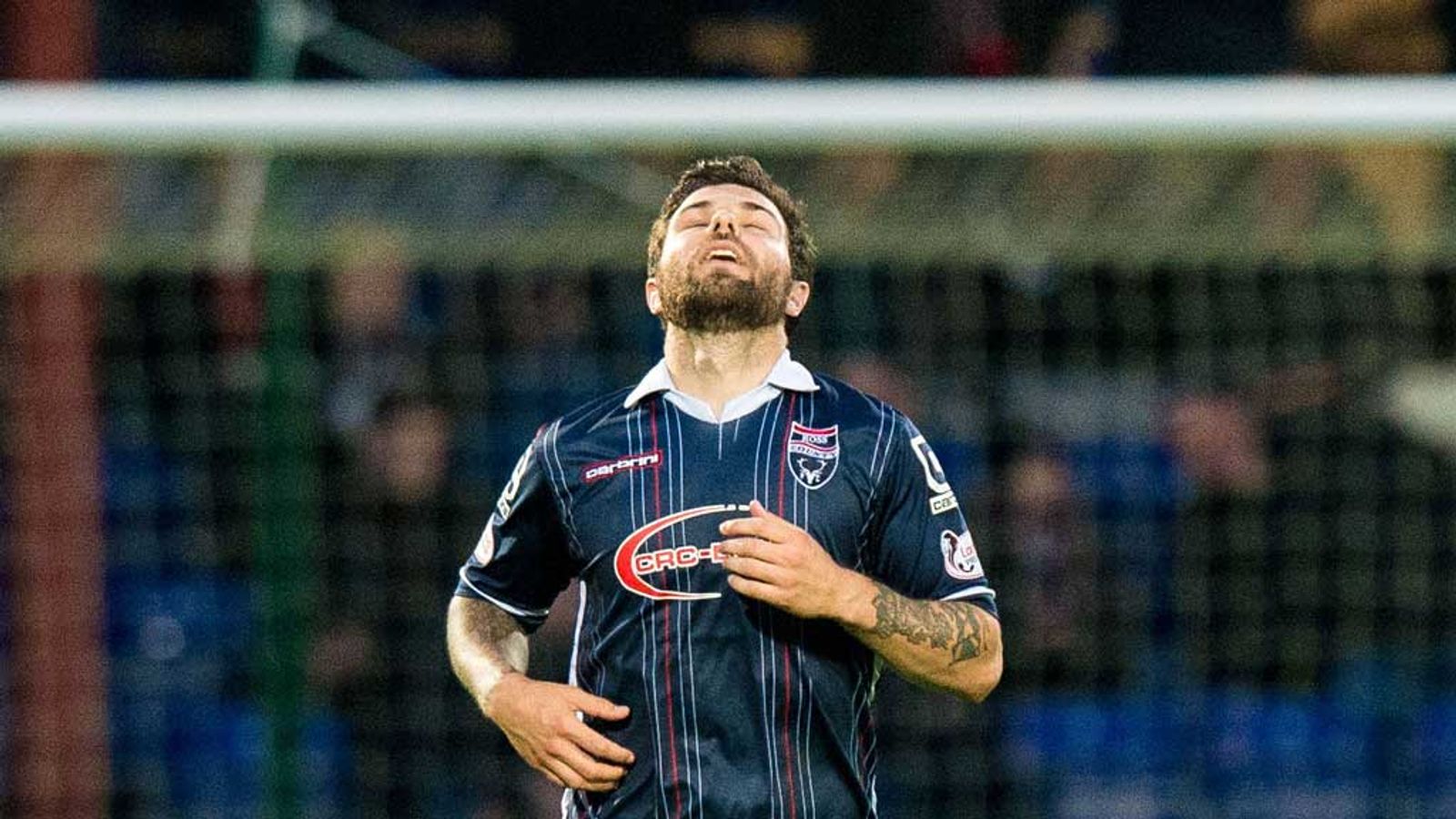 St Johnstone bring in experienced defender Richard Foster from Ross ...
