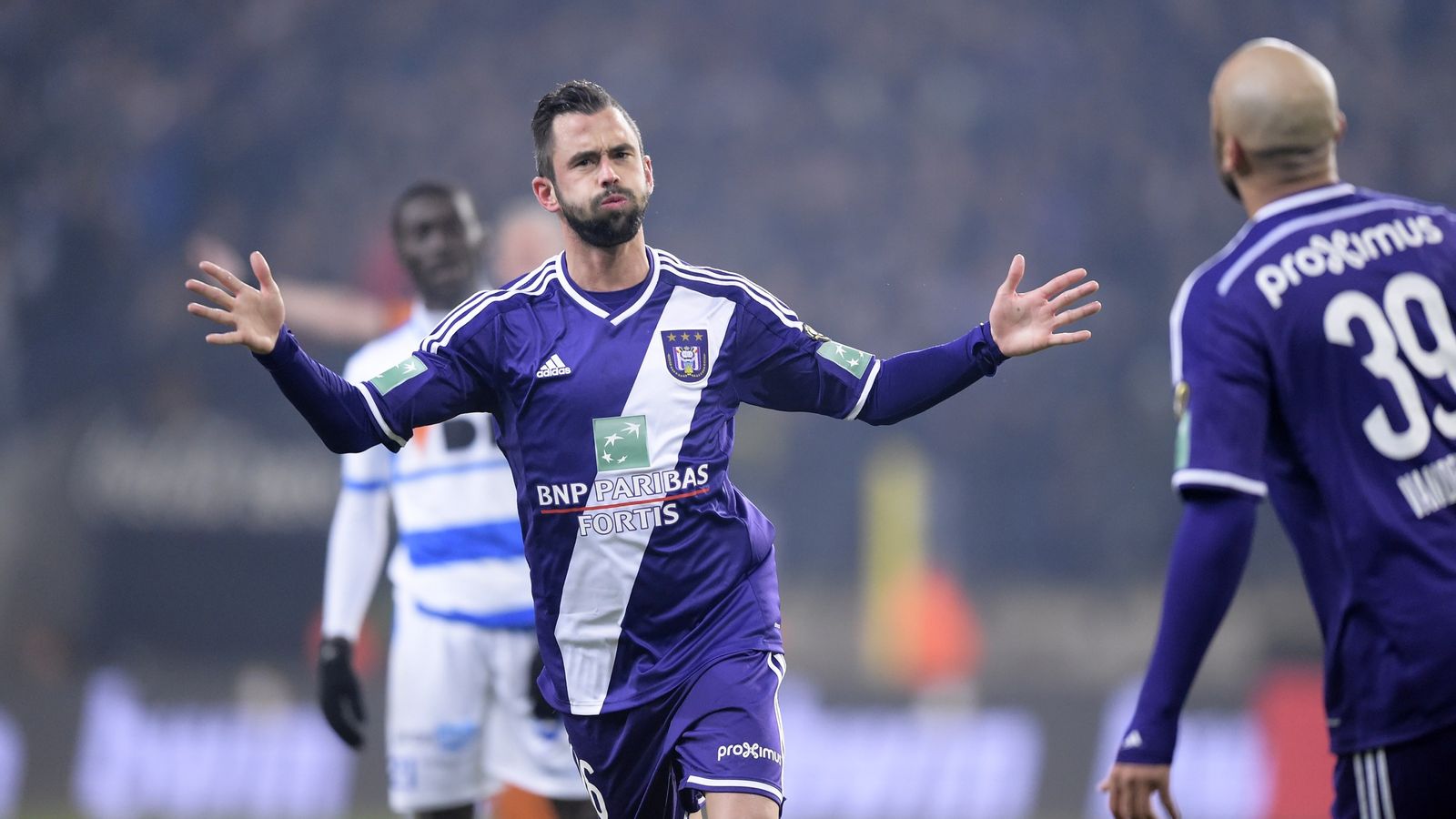 Burnley agree deal to sign Steven Defour from Anderlecht | Football ...