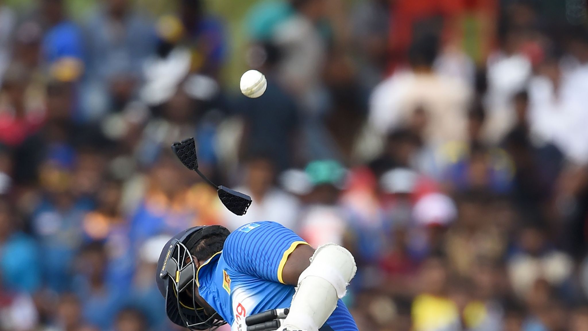 Sri Lanka's Angelo Mathews suffers scare during ODI | Cricket News ...