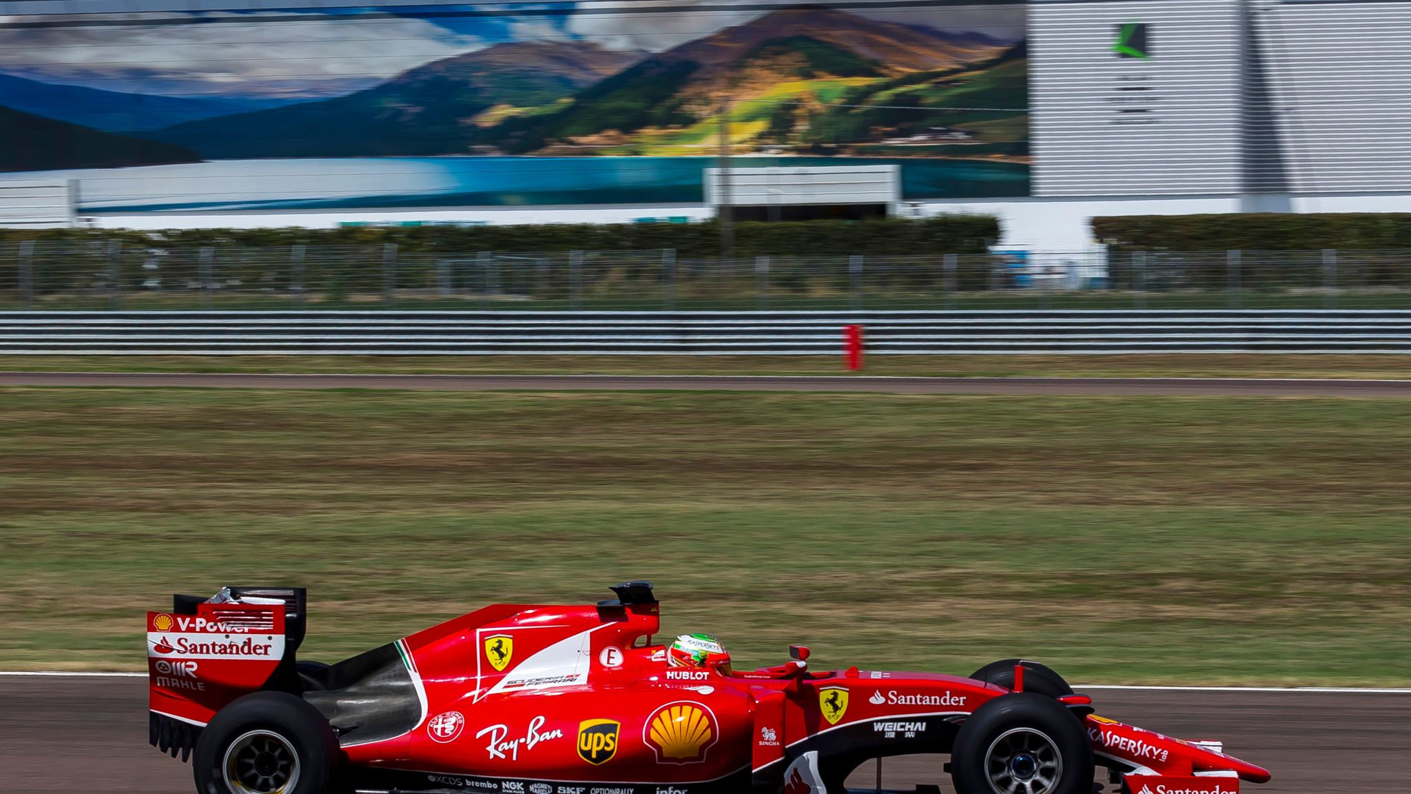 F1 in 2017: A first look at the sport's future with Ferrari tyre ...