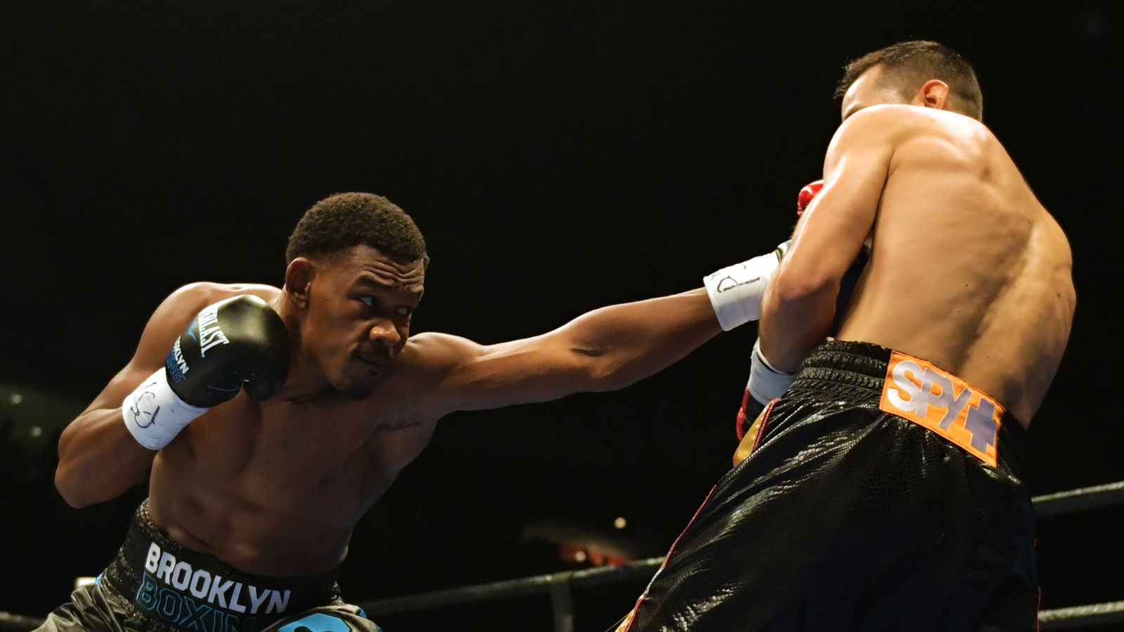Daniel Jacobs targets Gennady Golovkin after retaining WBA middleweight ...