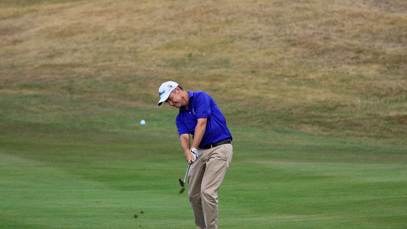 Team GB Olympic golf leader Jamie Spence presented a 'gold medal ...
