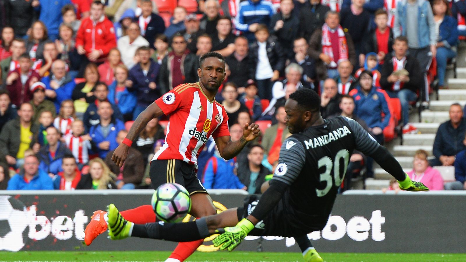 Vote NOW for your favourite Jermain Defoe goal in the Premier League ...