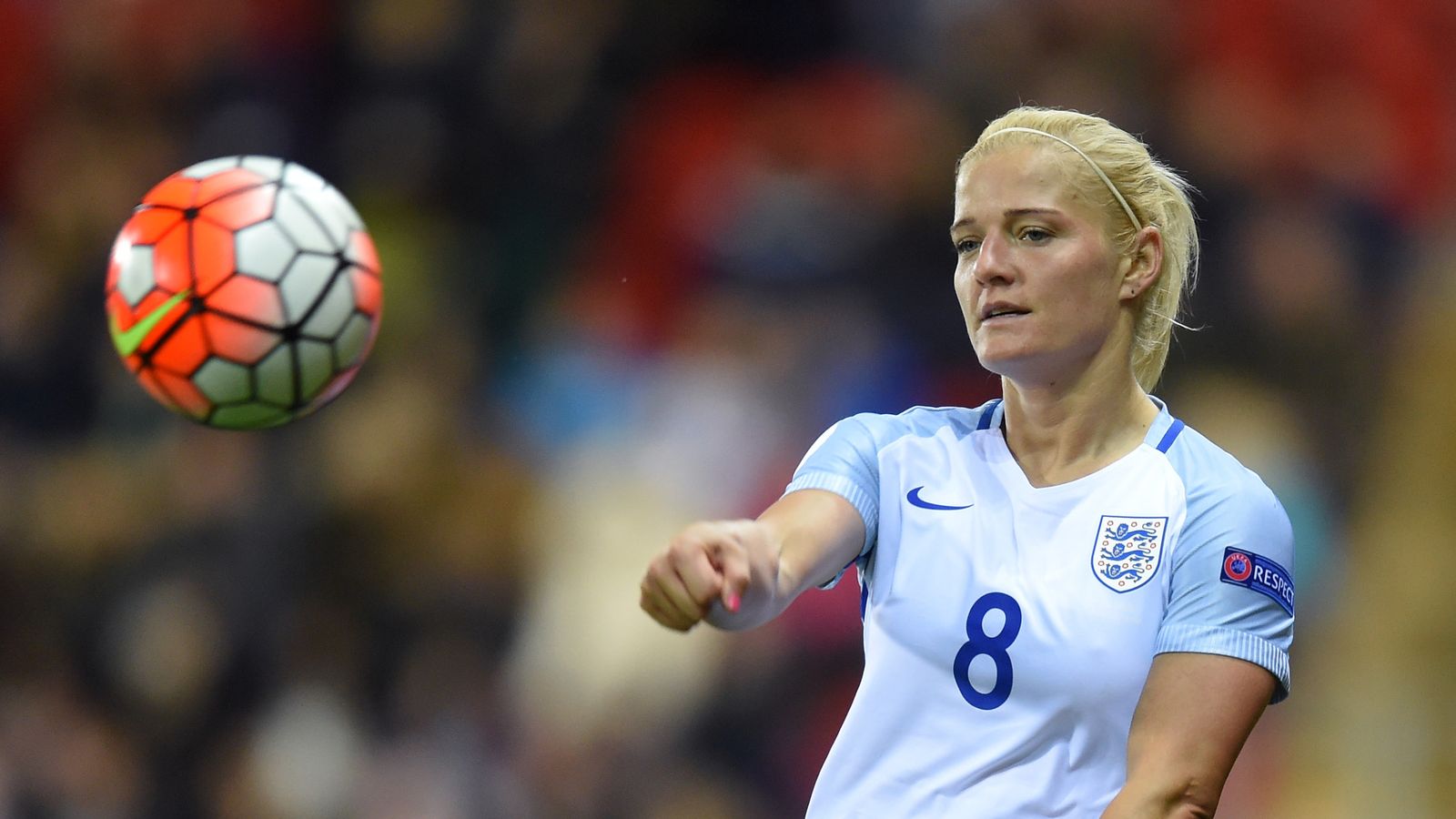 Chelsea and England midfielder Katie Chapman to retire in May ...