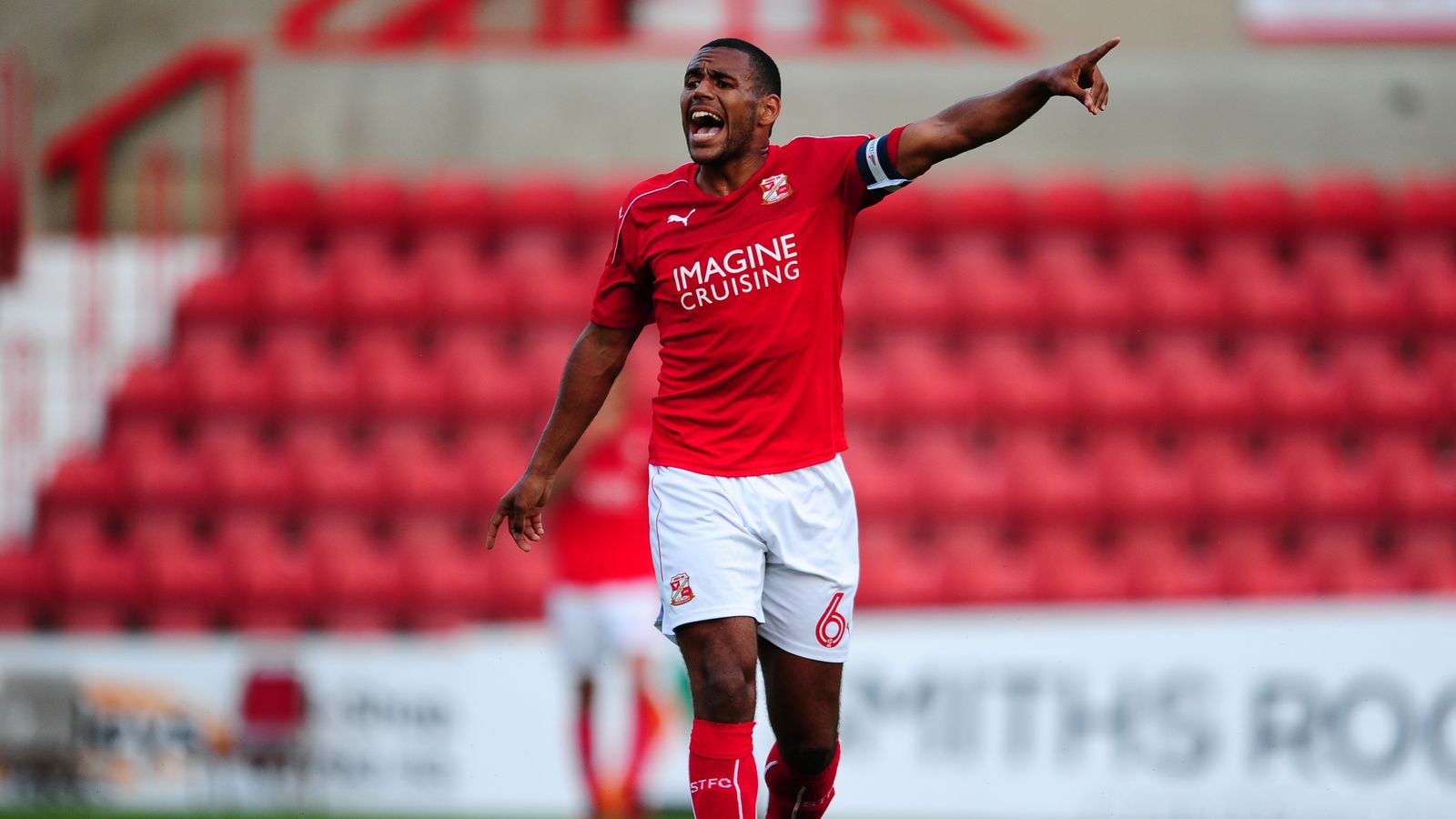 Swindon v Scunthorpe preview: Robins to check on Nathan Thompson ...