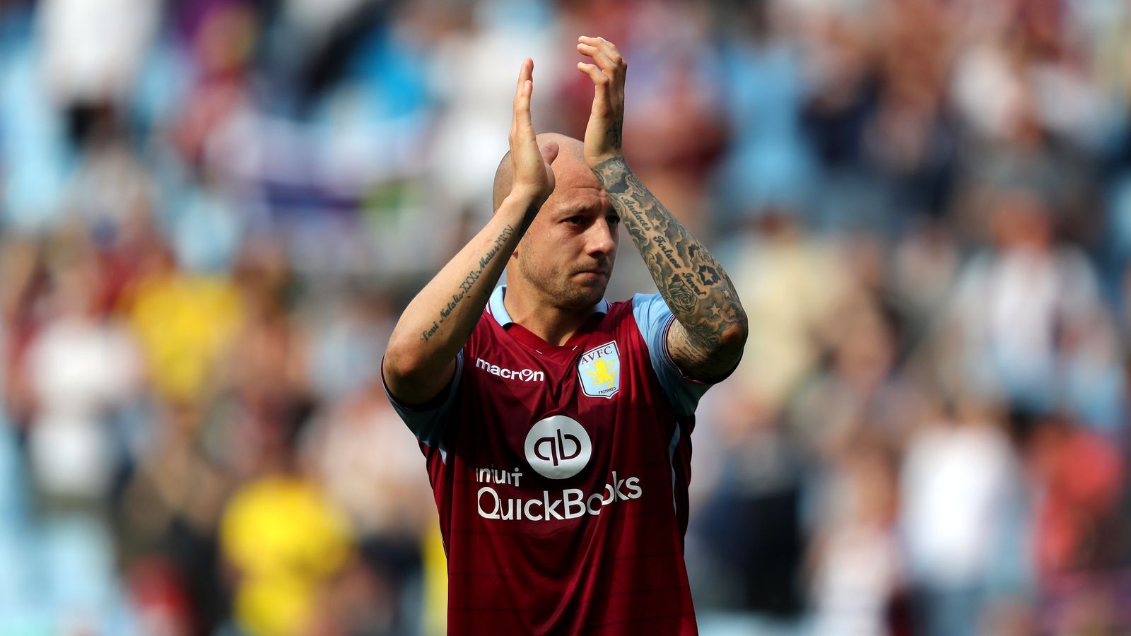 Alan Hutton ruled out of Scotland's World Cup Qualifiers against ...