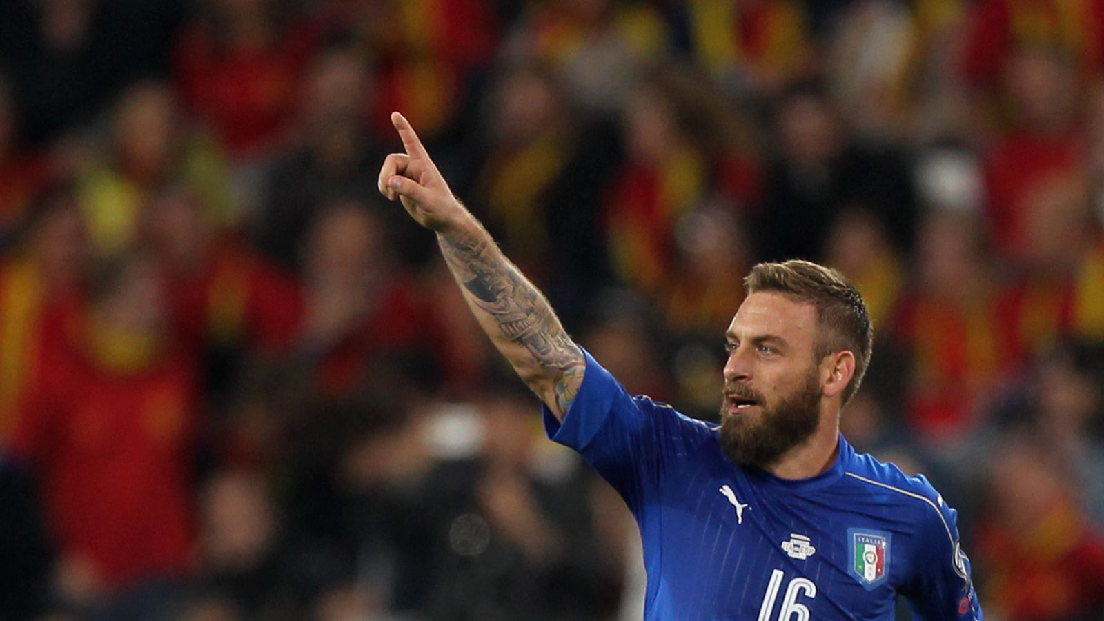 Italy 1-1 Spain: Late Daniele De Rossi penalty denies La Roja ...