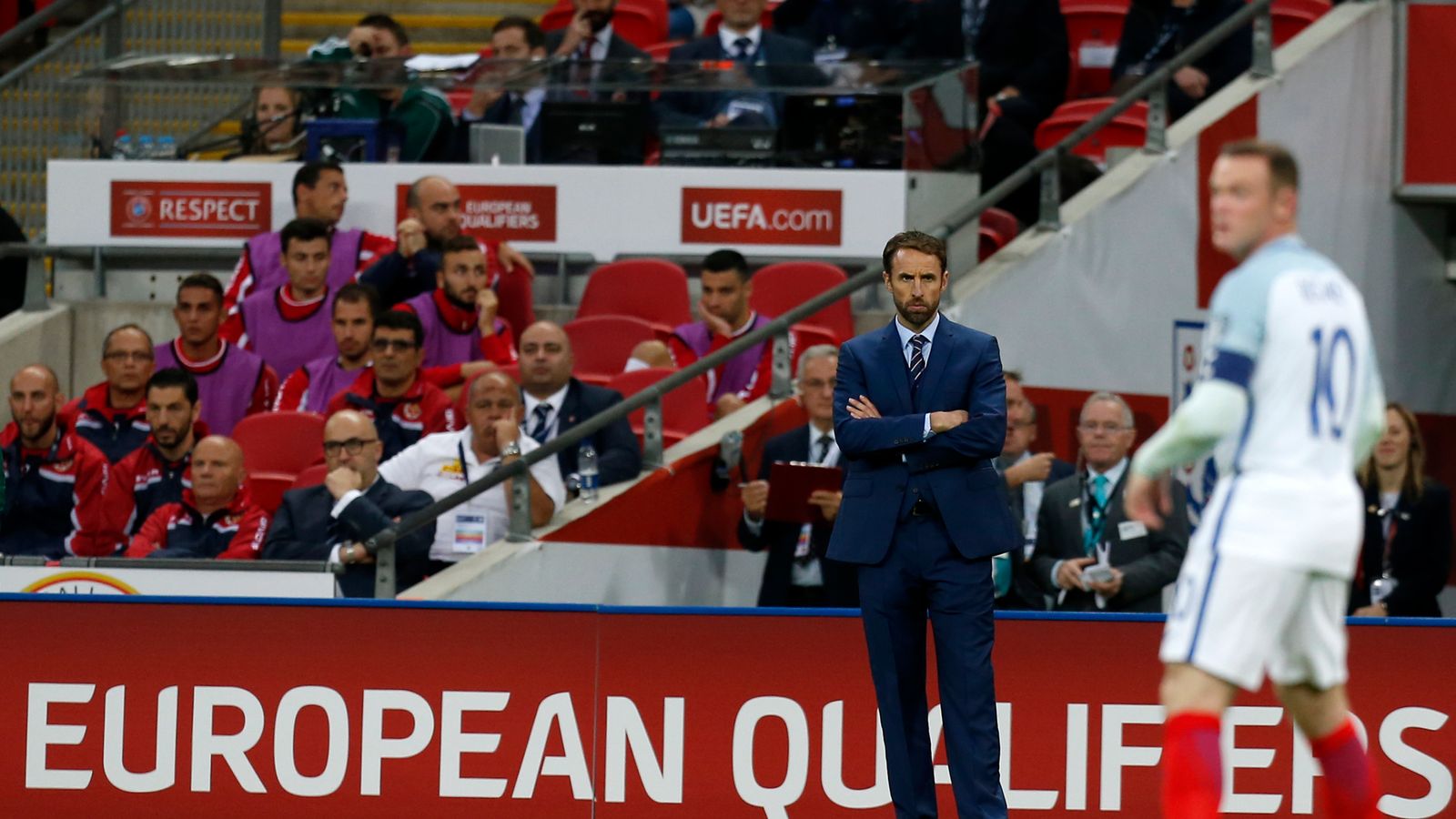 Wayne Rooney backed by Gareth Southgate and Jesse Lingard after being ...