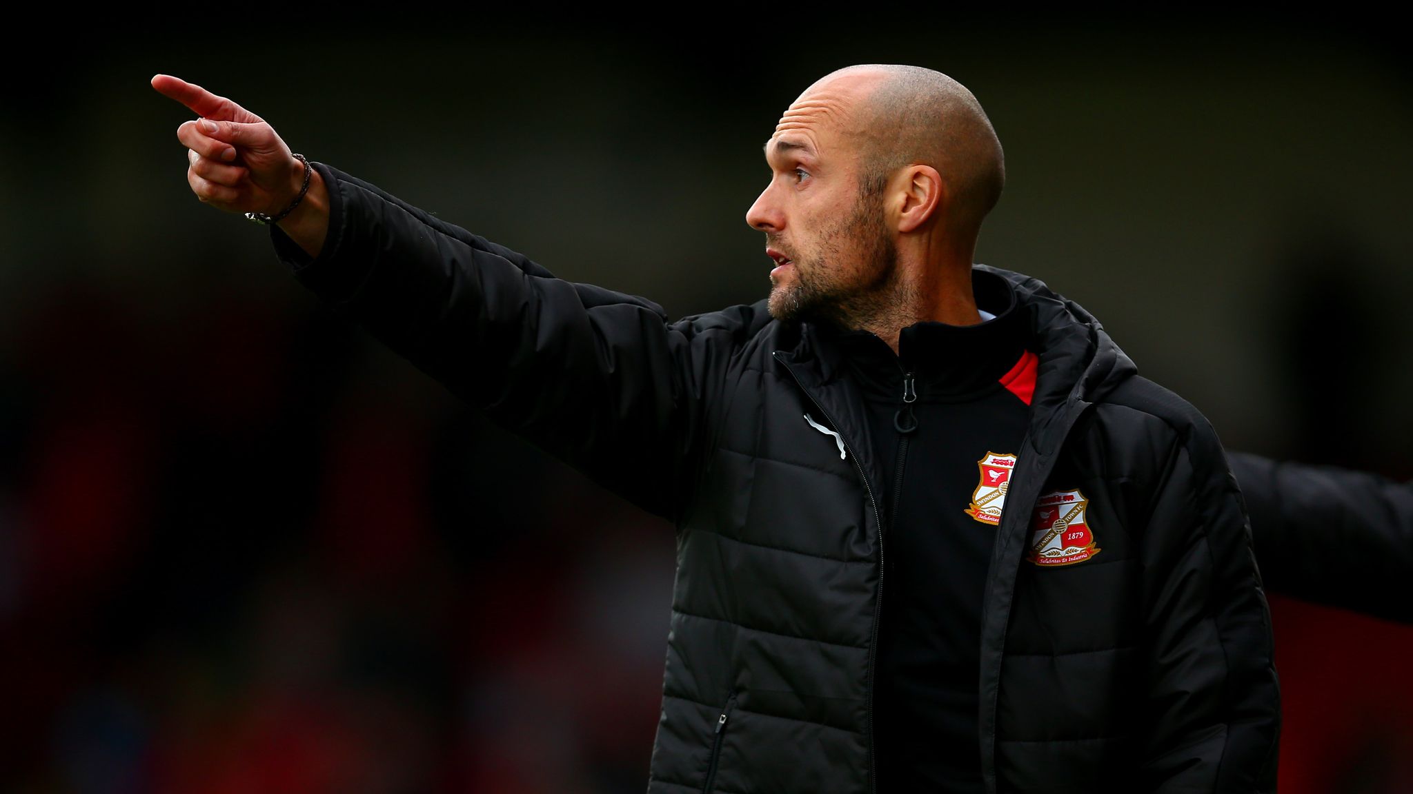 Rochdale v Swindon preview | Football News | Sky Sports