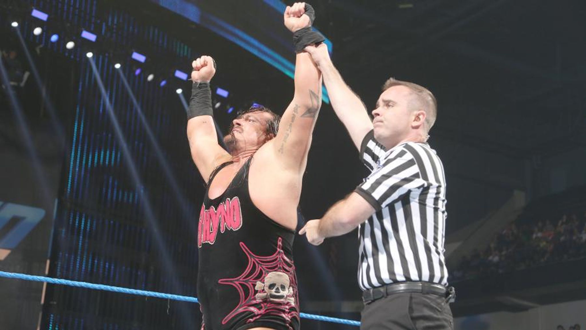 WWE Main Event: Heath Slater and Rhyno win ahead of No Mercy | Sky Sports