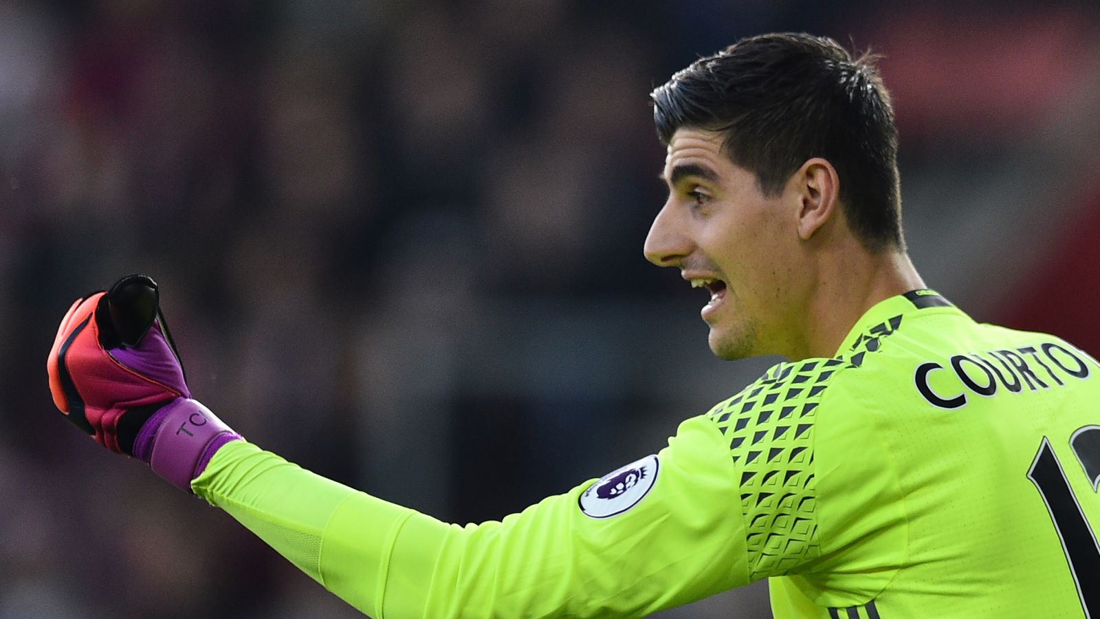 Thibaut Courtois 'happy' at Chelsea and rubbishes Real Madrid talk ...