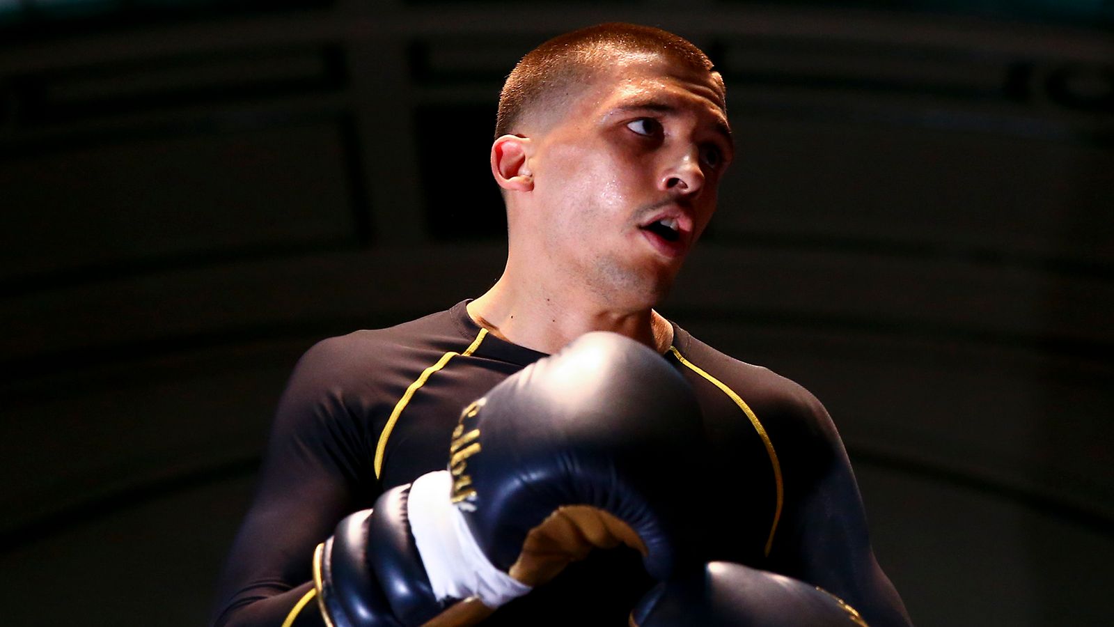 Frampton vs Santa Cruz II: Watch the silky 'no look' skills of Lee ...