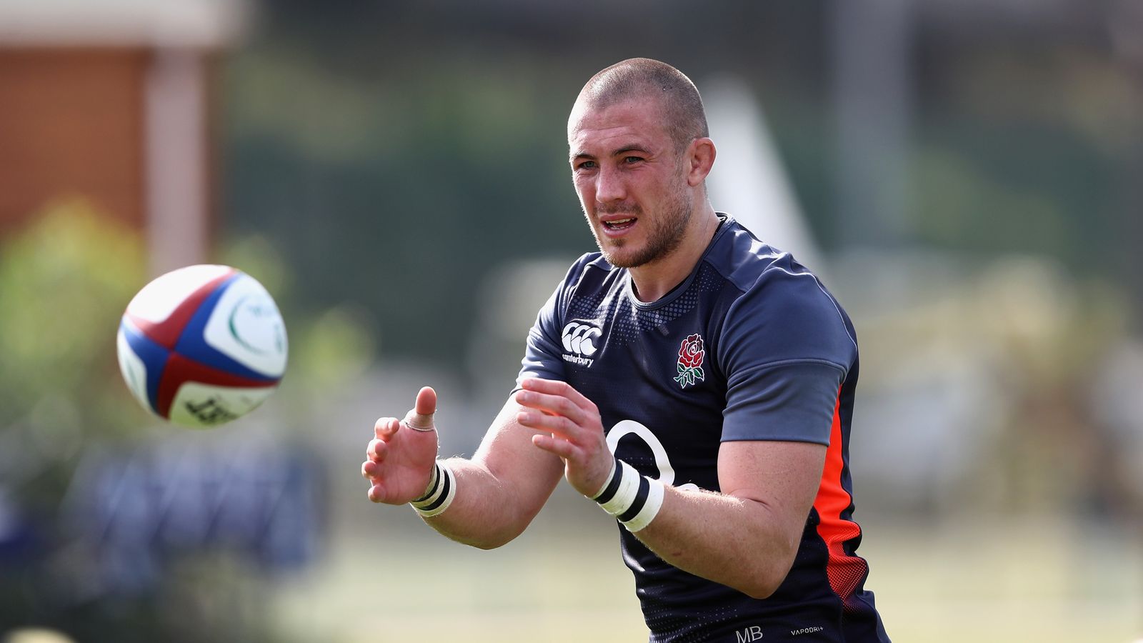 England’s Mike Brown encourages ‘character’ Jonny May to continue ...