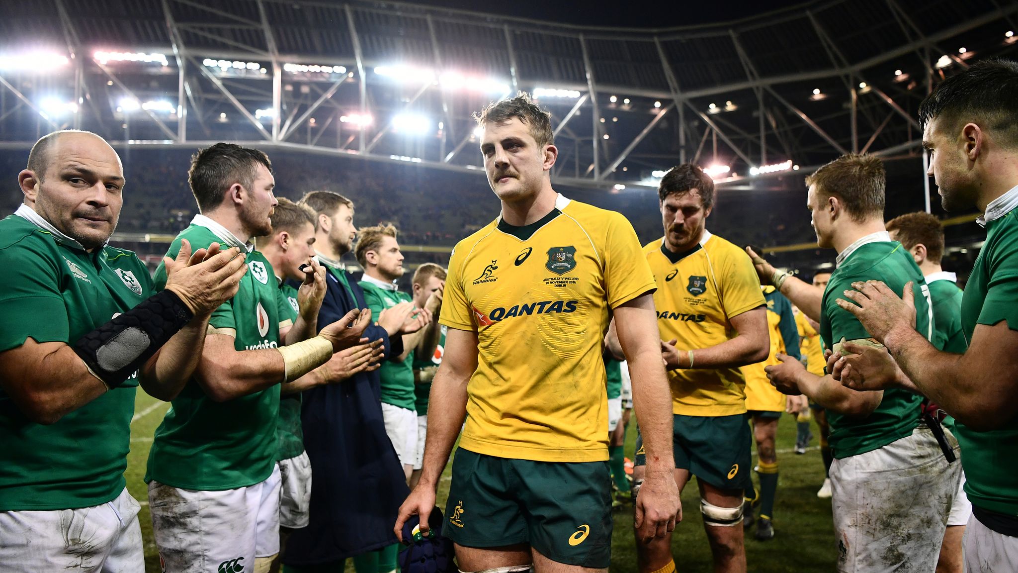 Australia's Dean Mumm could miss Twickenham showdown with England after ...